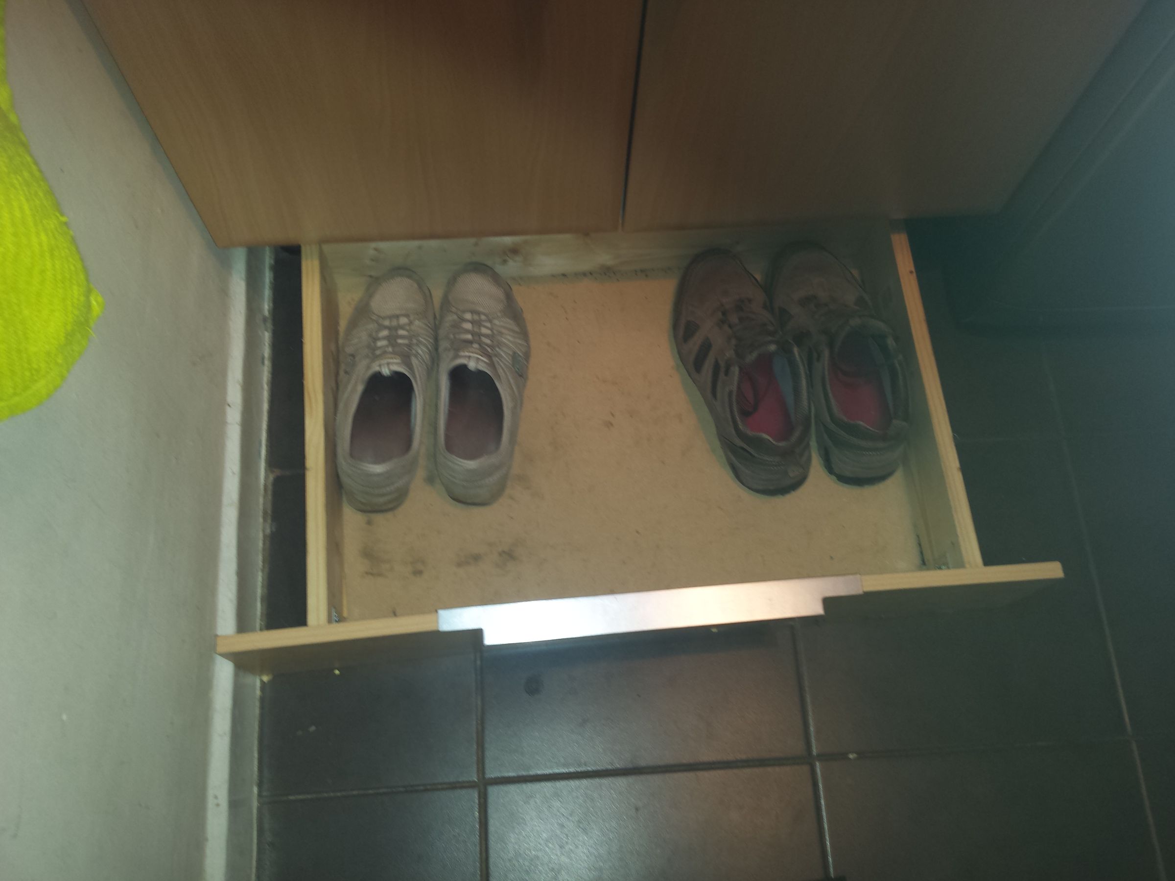 Kitchen Plinth Drawers : 3 Steps - Instructables