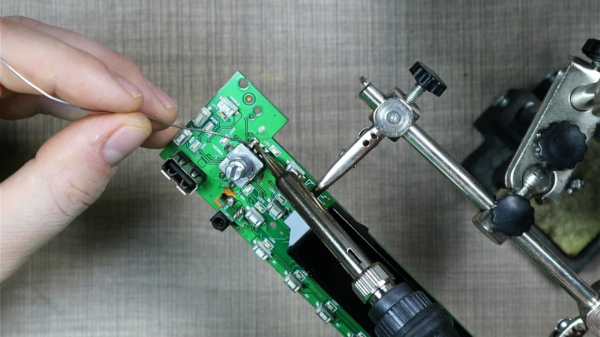 How to Replace the Rotary Encoder on a Car Radio : 5 Steps (with ...