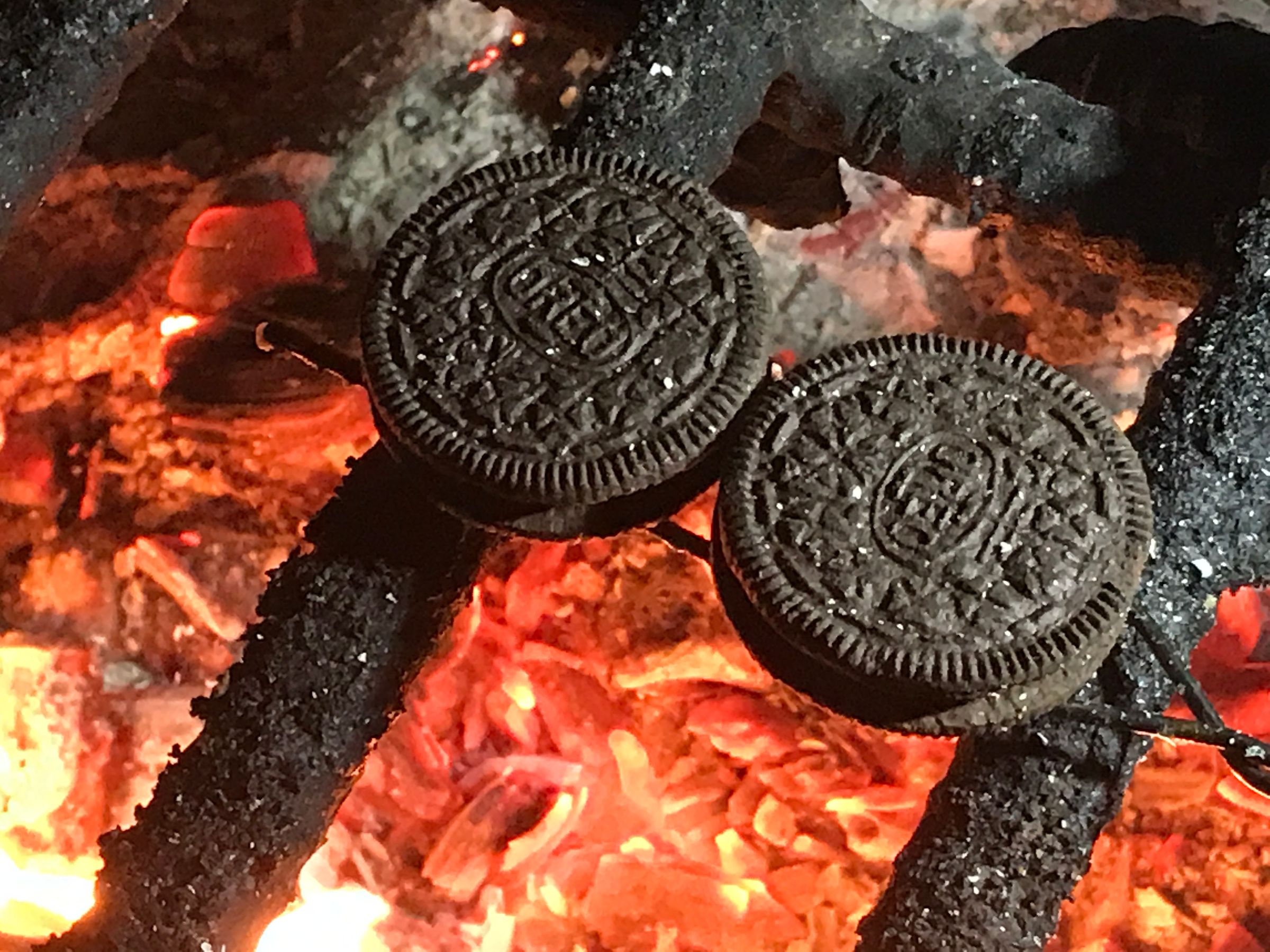 Flame Grilled Oreo Cookies - S'Mores Are Gonna Hate This One. : 3 Steps ...