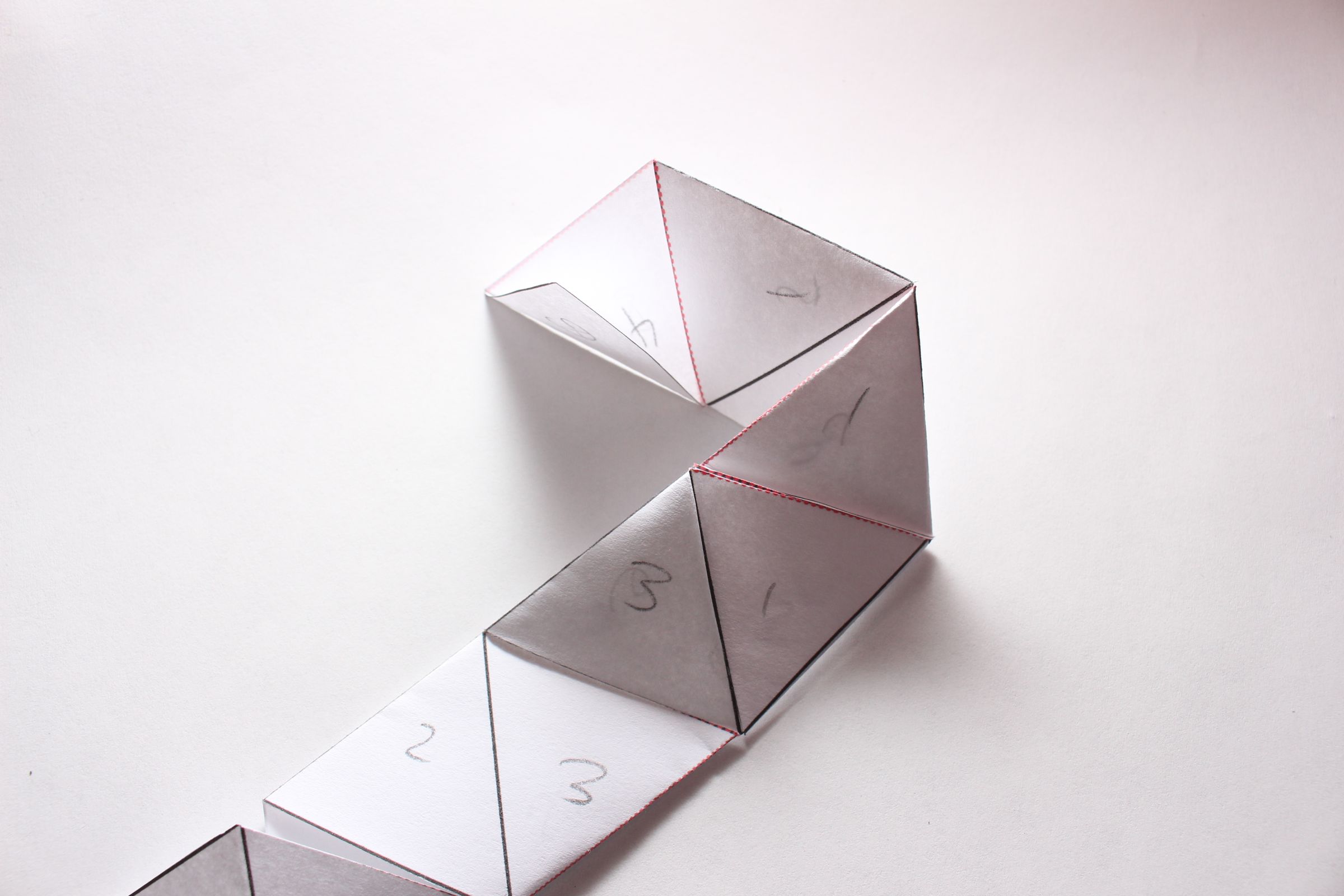 Trihexaflexagons and Hexahexaflexagons : 12 Steps - Instructables