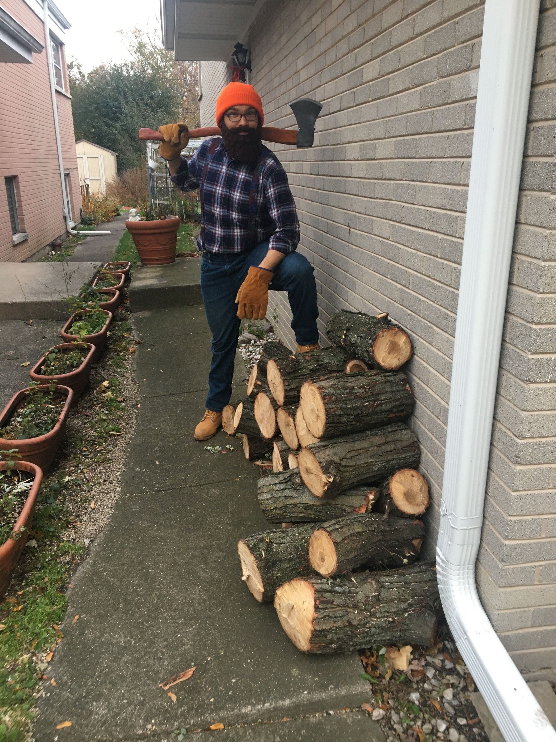 How to Make a Prop Axe : 8 Steps - Instructables