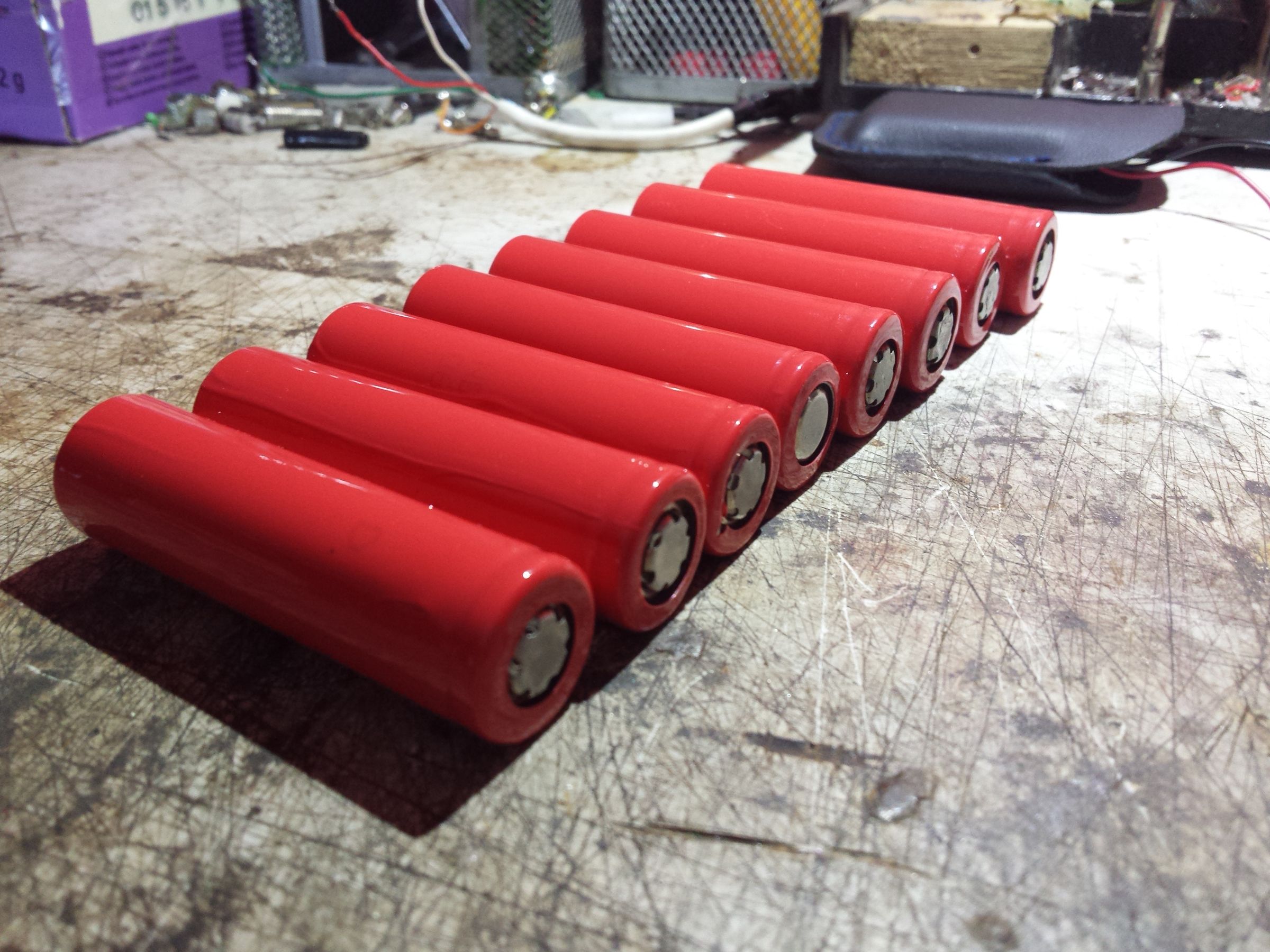 Rewrapping 18650 Batteries : 5 Steps (with Pictures) - Instructables