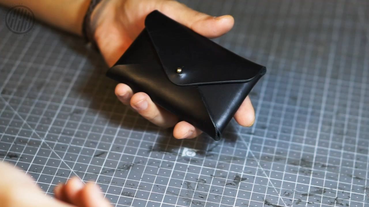 A Simple Leather Card Case : 7 Steps (with Pictures) - Instructables
