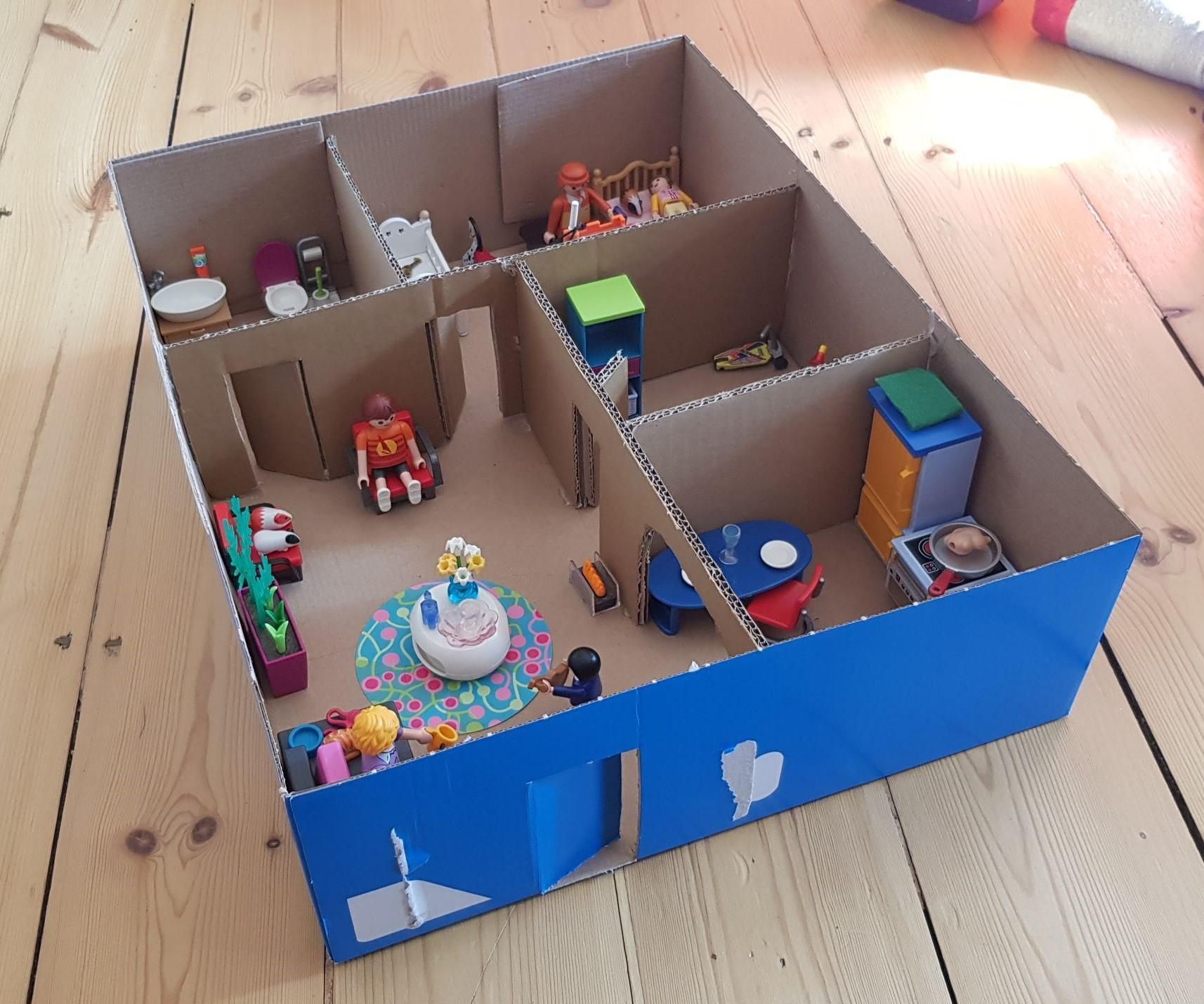 Easy to Build Toy or Doll Cardboard House : 5 Steps - Instructables