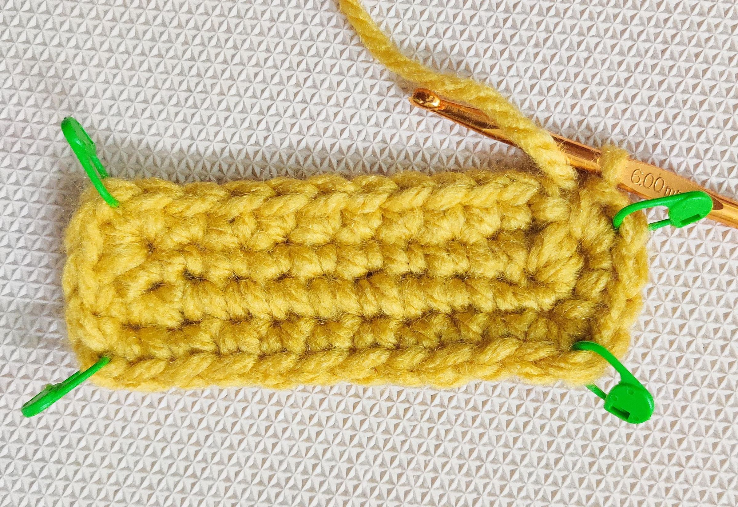 Crochet Rectangle Basket With Dividers Made in Rounds : 8 Steps (with ...