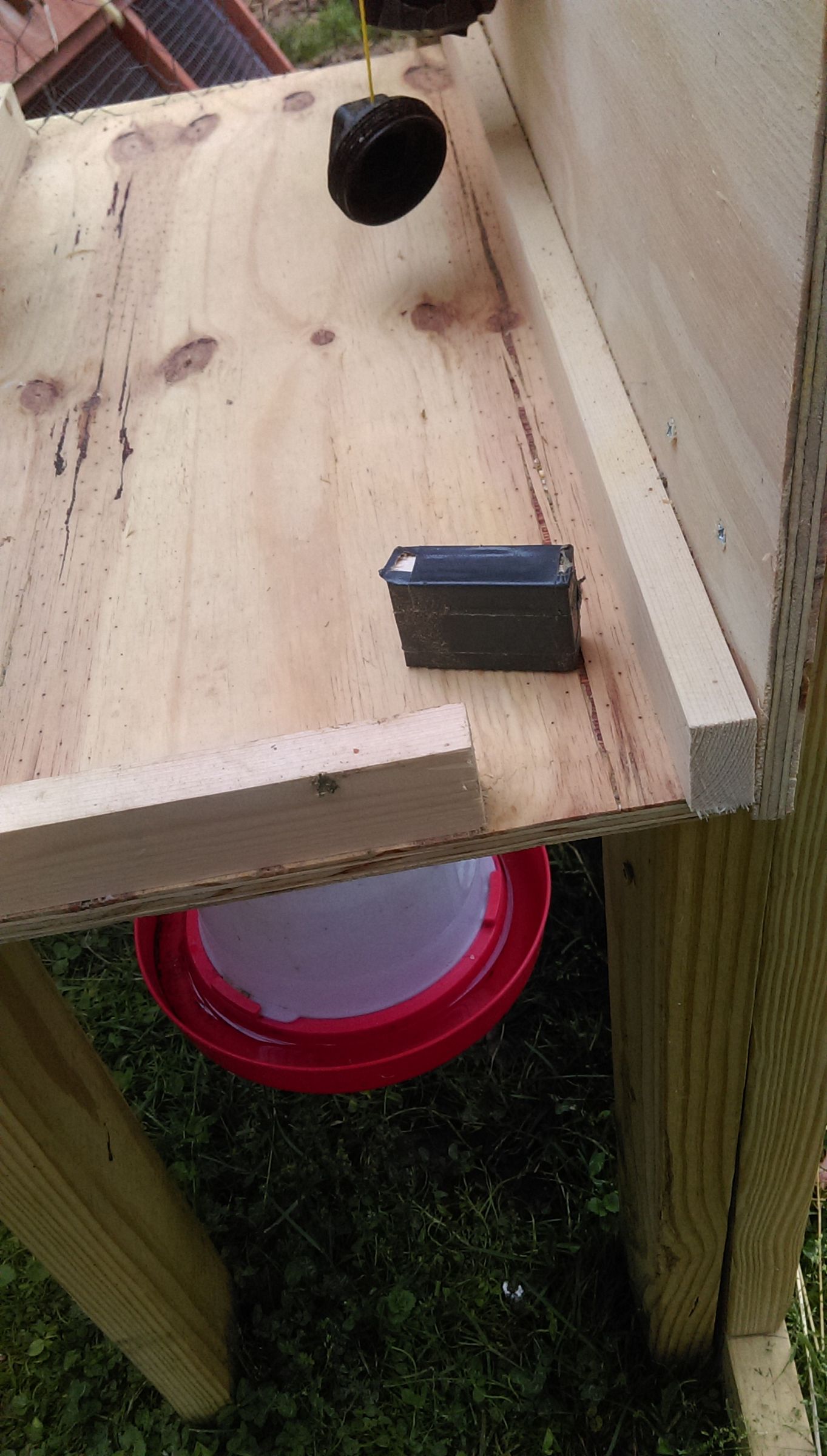 Chicken Feeding Station : 3 Steps (with Pictures) - Instructables