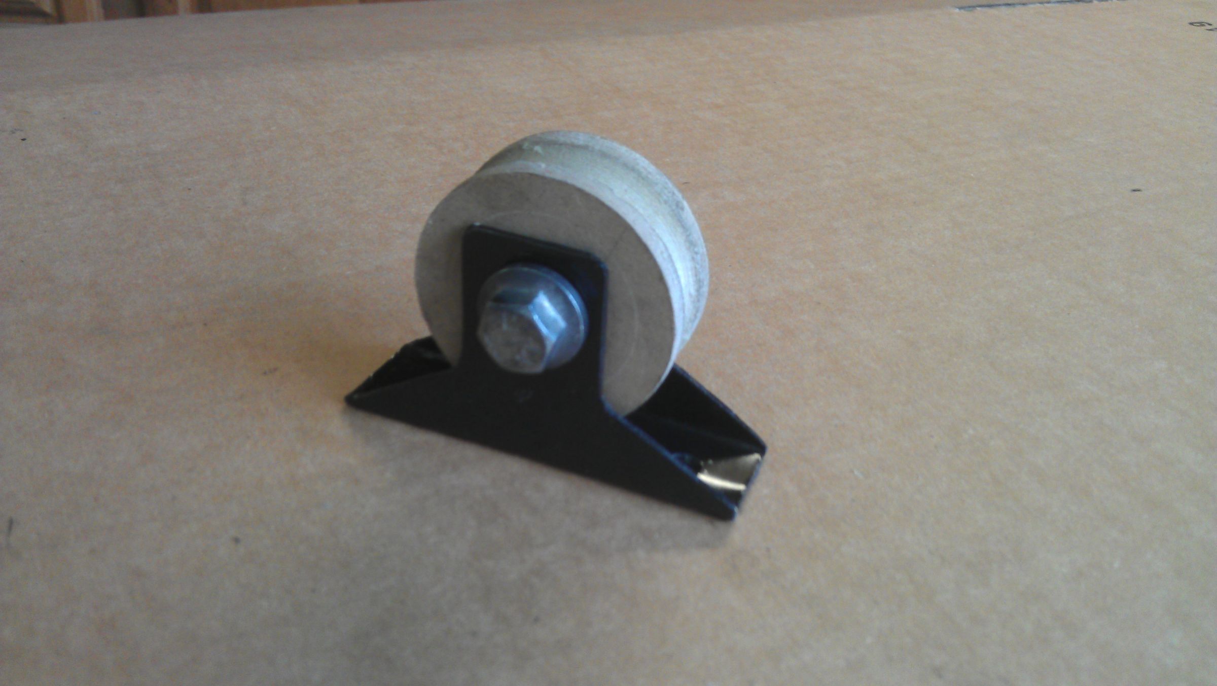A Simple Pulley From Scrap to Finish in 20min : 4 Steps - Instructables