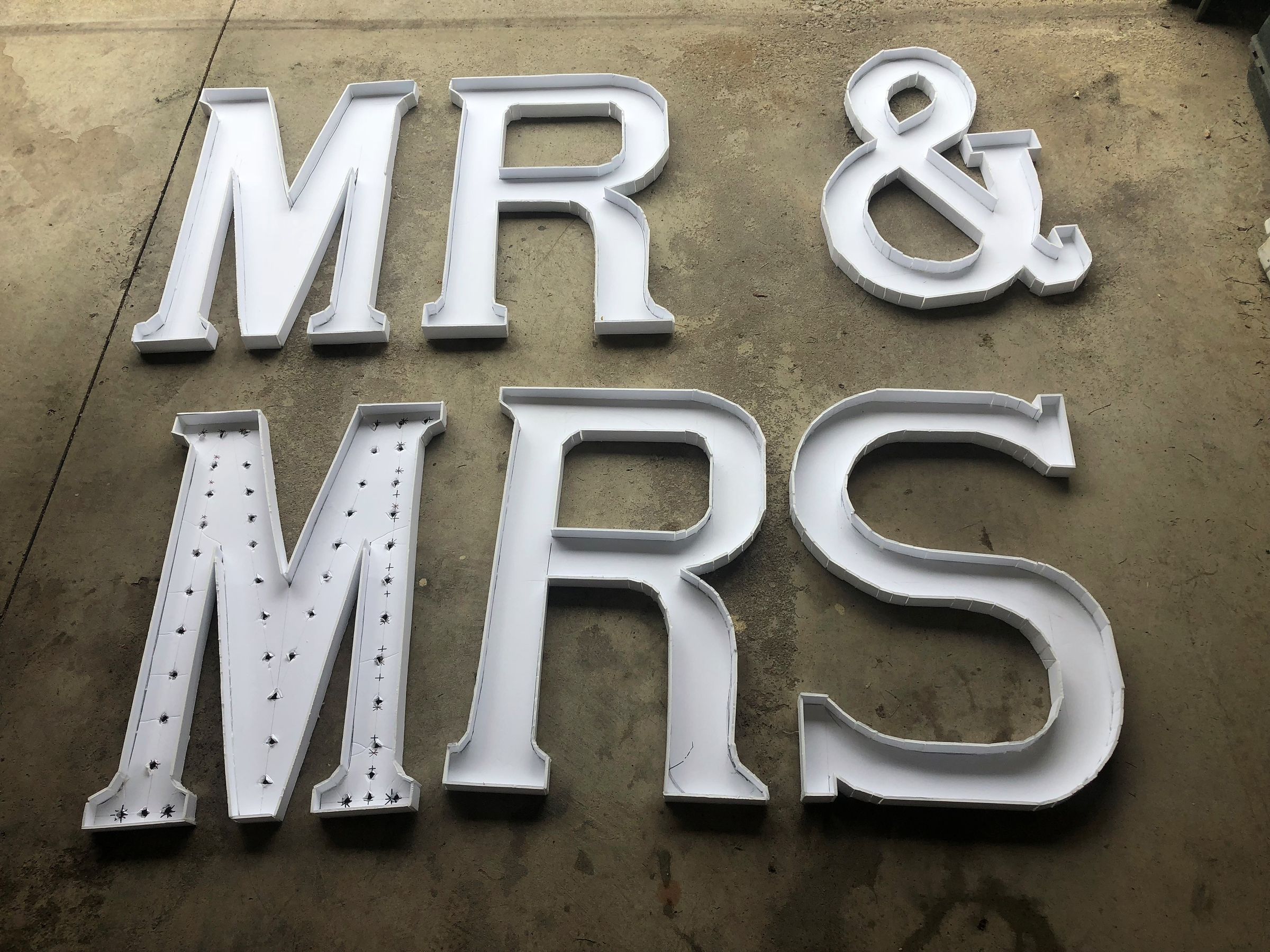 Giant MR & MRS Light-Up Letters for Wedding : 7 Steps (with Pictures ...
