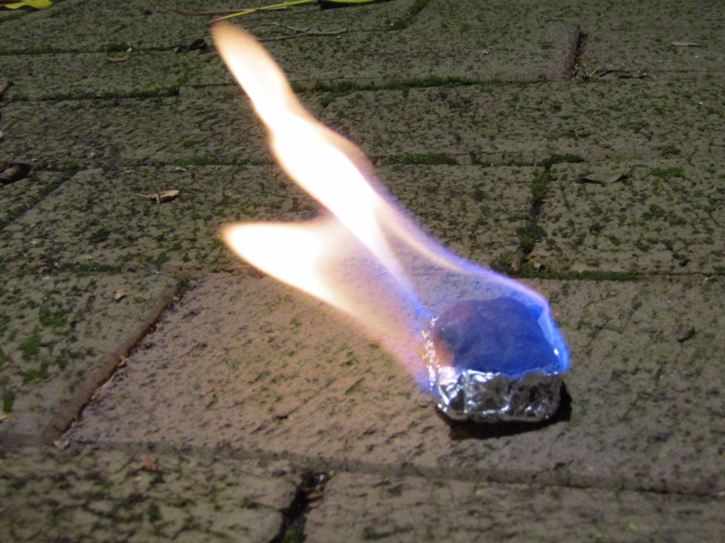 EASY LINT FIRE STARTERS : 5 Steps (with Pictures) - Instructables