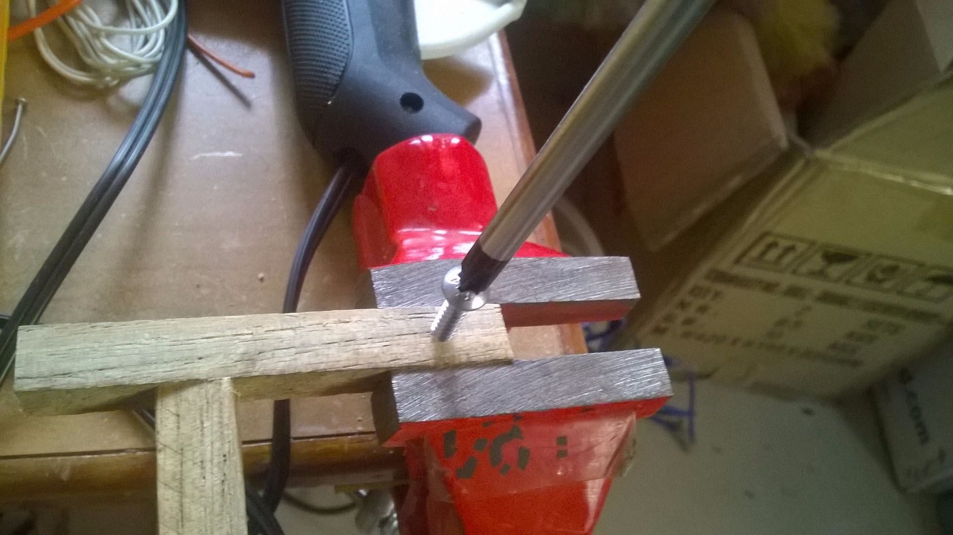 EXTRA HANDS FOR SOLDERING - OCTOPUS : 15 Steps (with Pictures ...