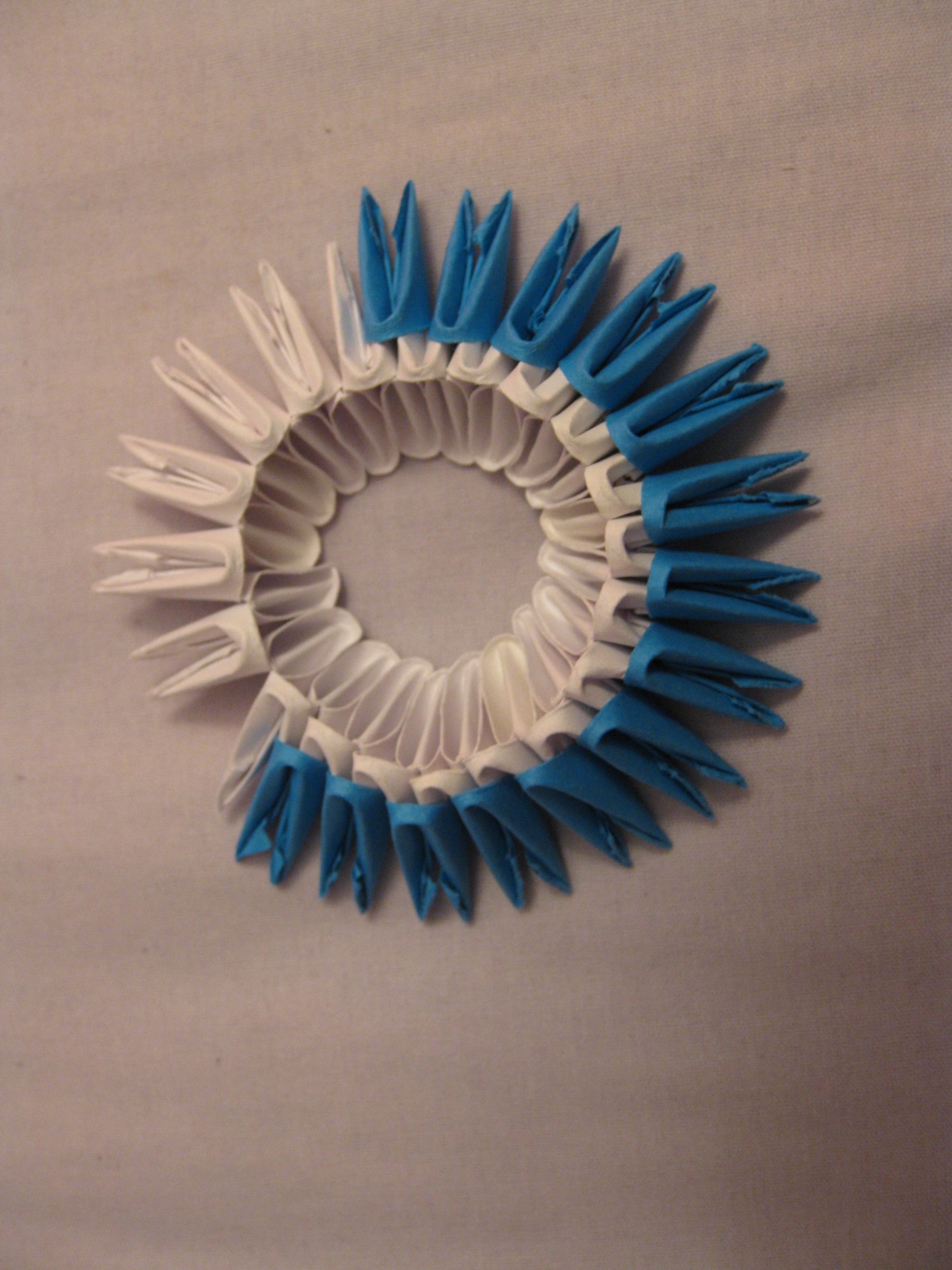 Modular Origami Swan : 11 Steps (with Pictures) - Instructables