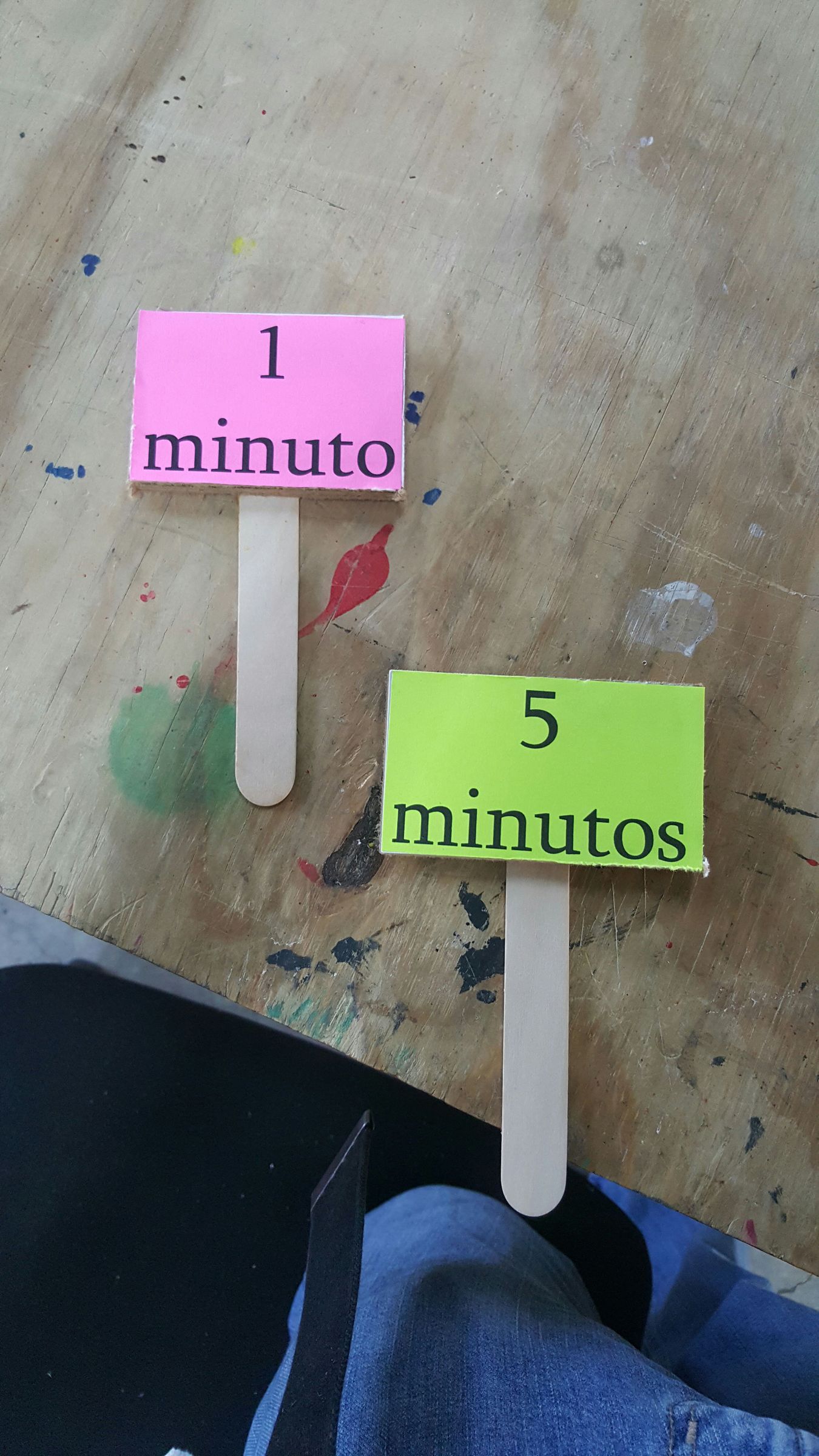 Letreros Para Llevar Tiempo En Reuniones : 4 Steps - Instructables