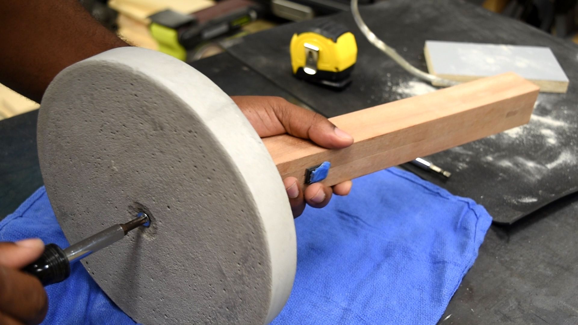 LED Concrete Desk Lamp : 8 Steps (with Pictures) - Instructables
