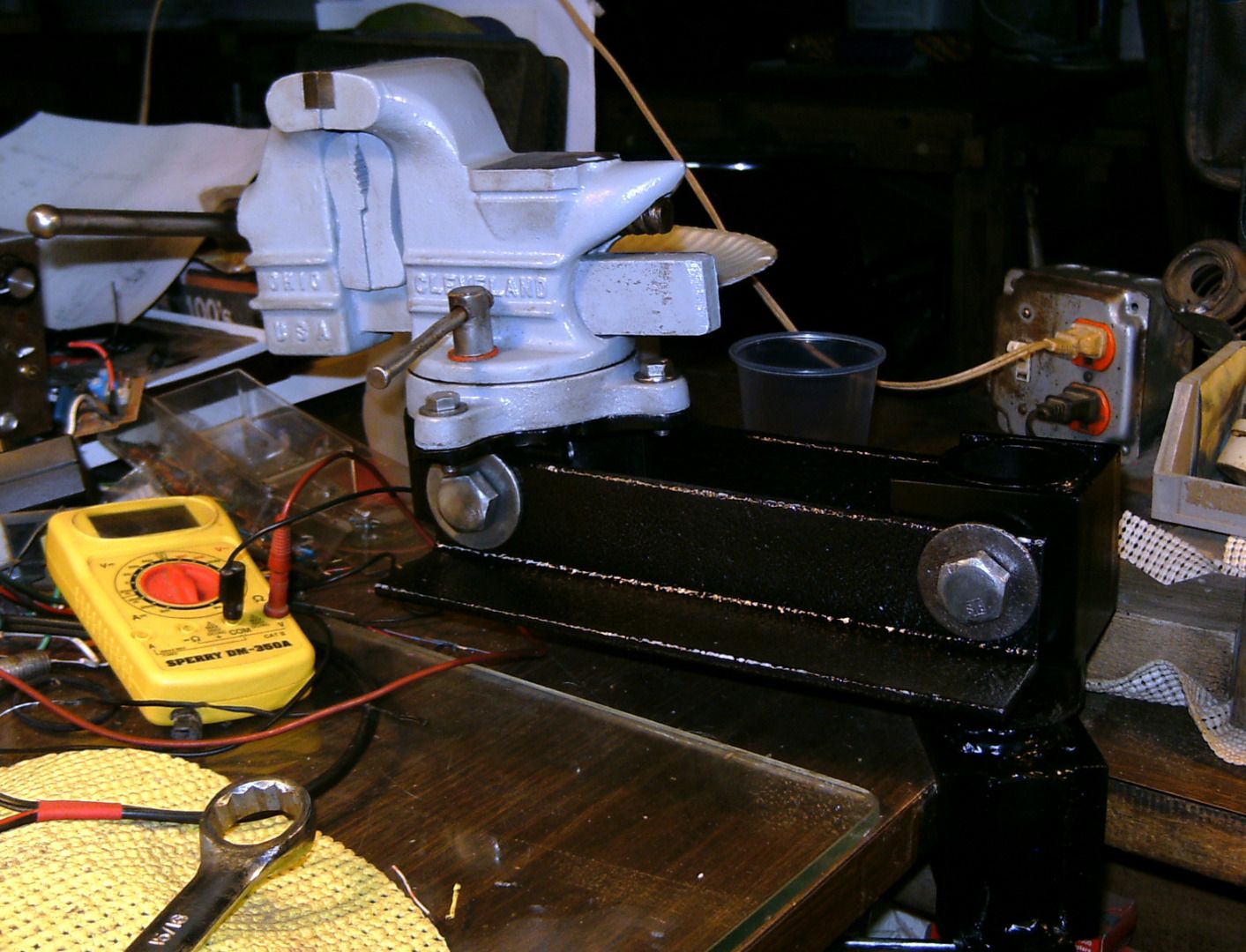 Pivoting Arm Vise Mount Build : 12 Steps (with Pictures) - Instructables