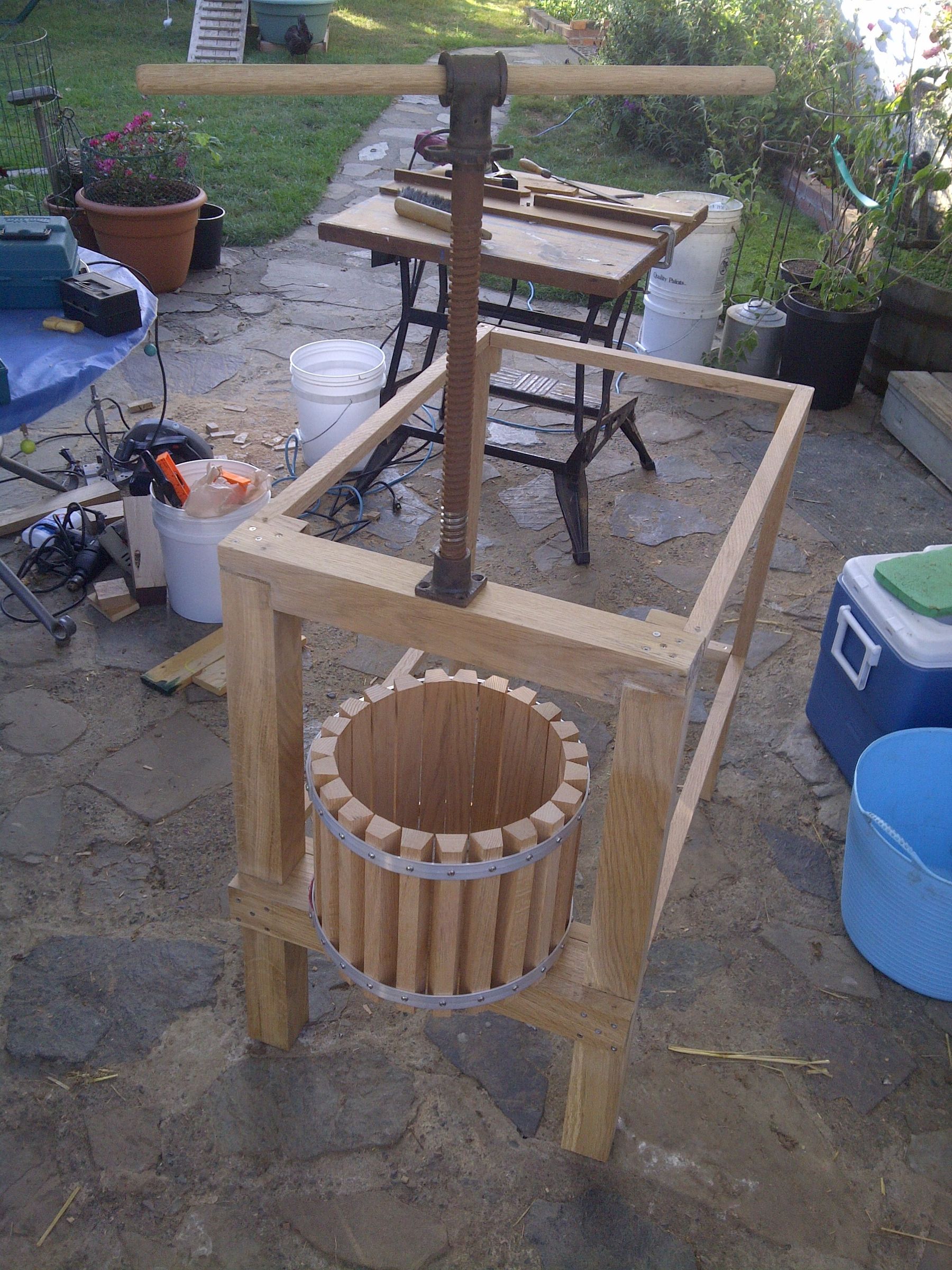 Apple Cider Press With Grinder : 9 Steps (with Pictures) - Instructables