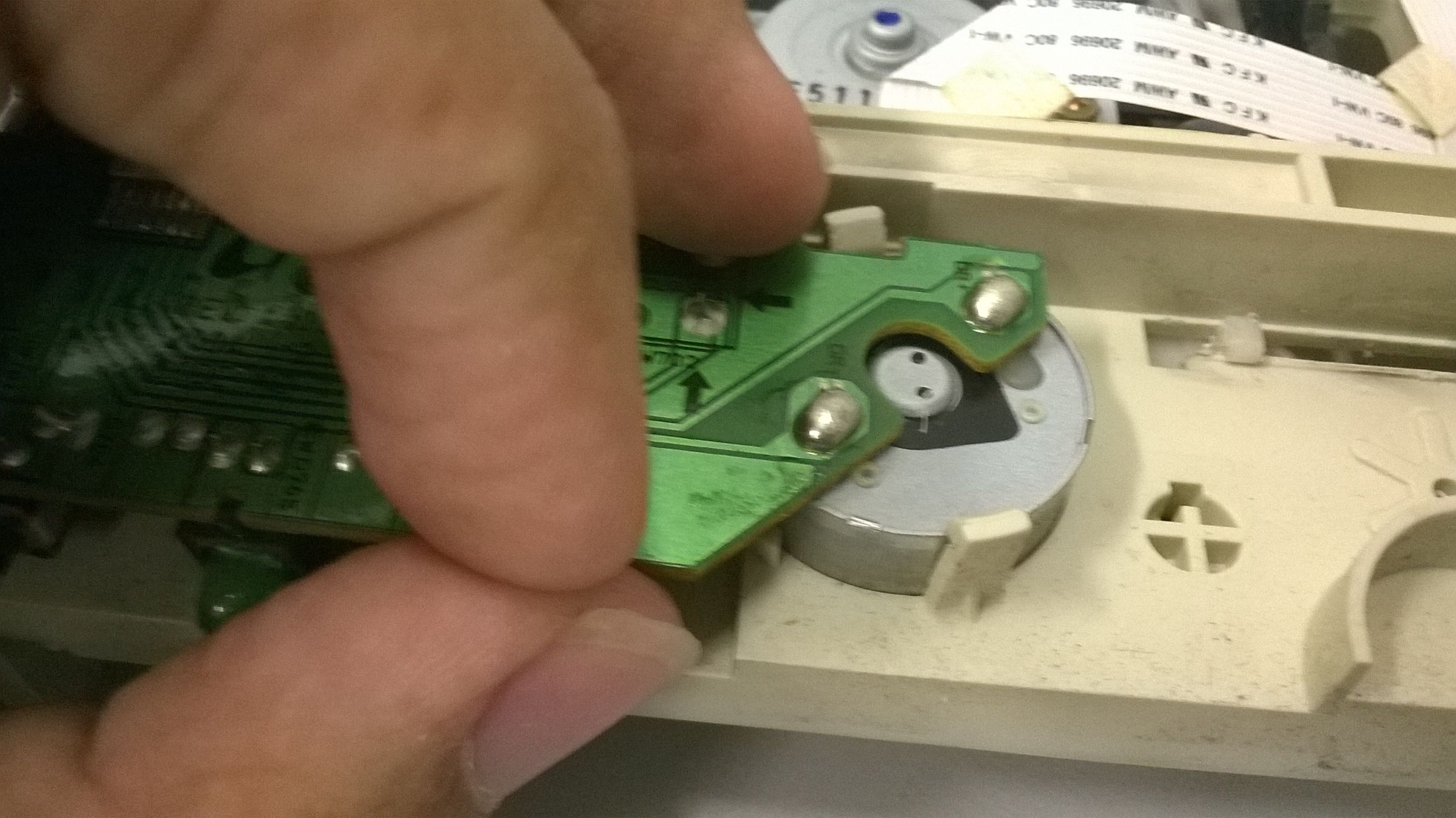 Disassembling a CD/DVD Reader and Reusing Its Parts : 12 Steps (with ...
