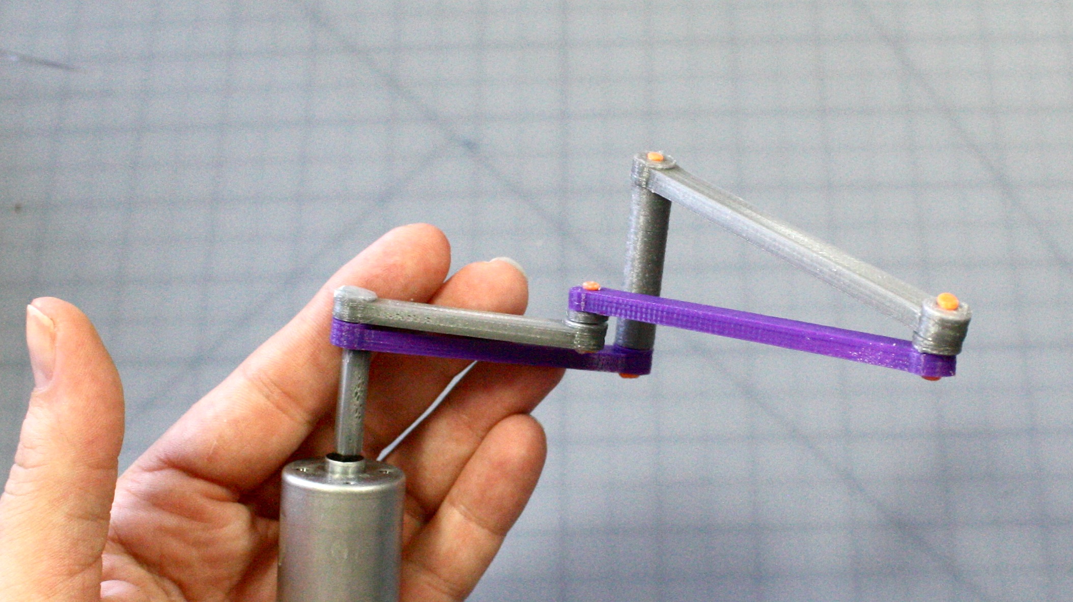 Mechanical Art Bots: Four-Bar Linkage Mechanism : 8 Steps (with ...