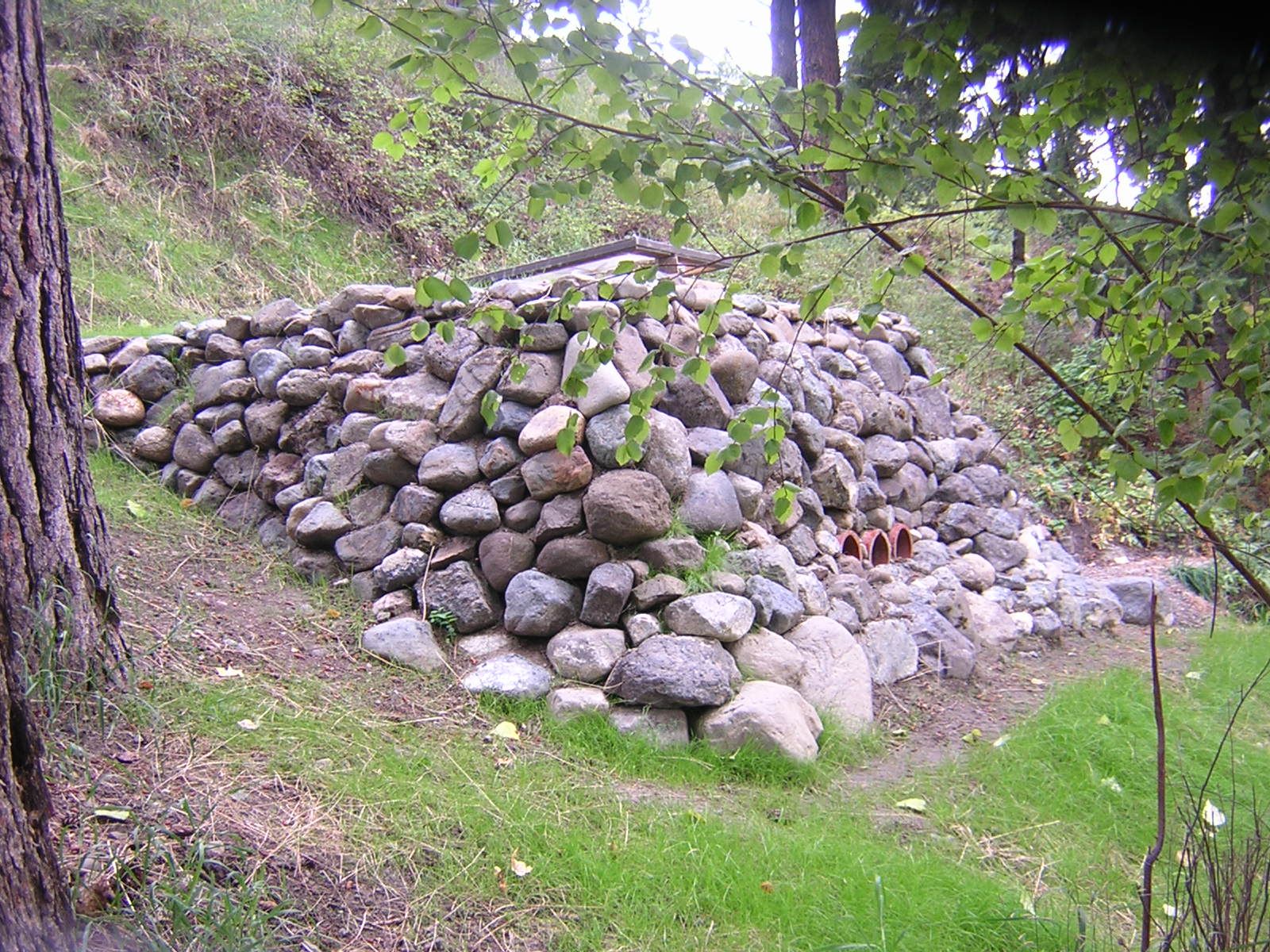 How to Build an Artists Studio for Less Than $100 - Instructables