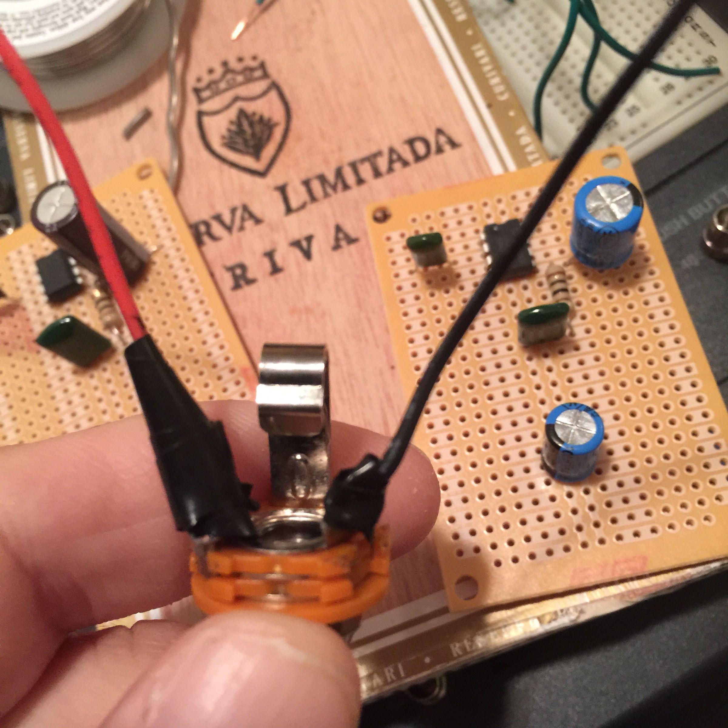 Basic LM386 Guitar Amplifier - Easy Step by Step Instructions - Cigar ...