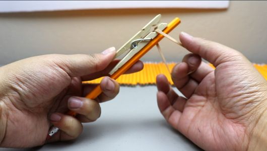 10 Rubber Bands Pencil Shooter : 3 Steps - Instructables