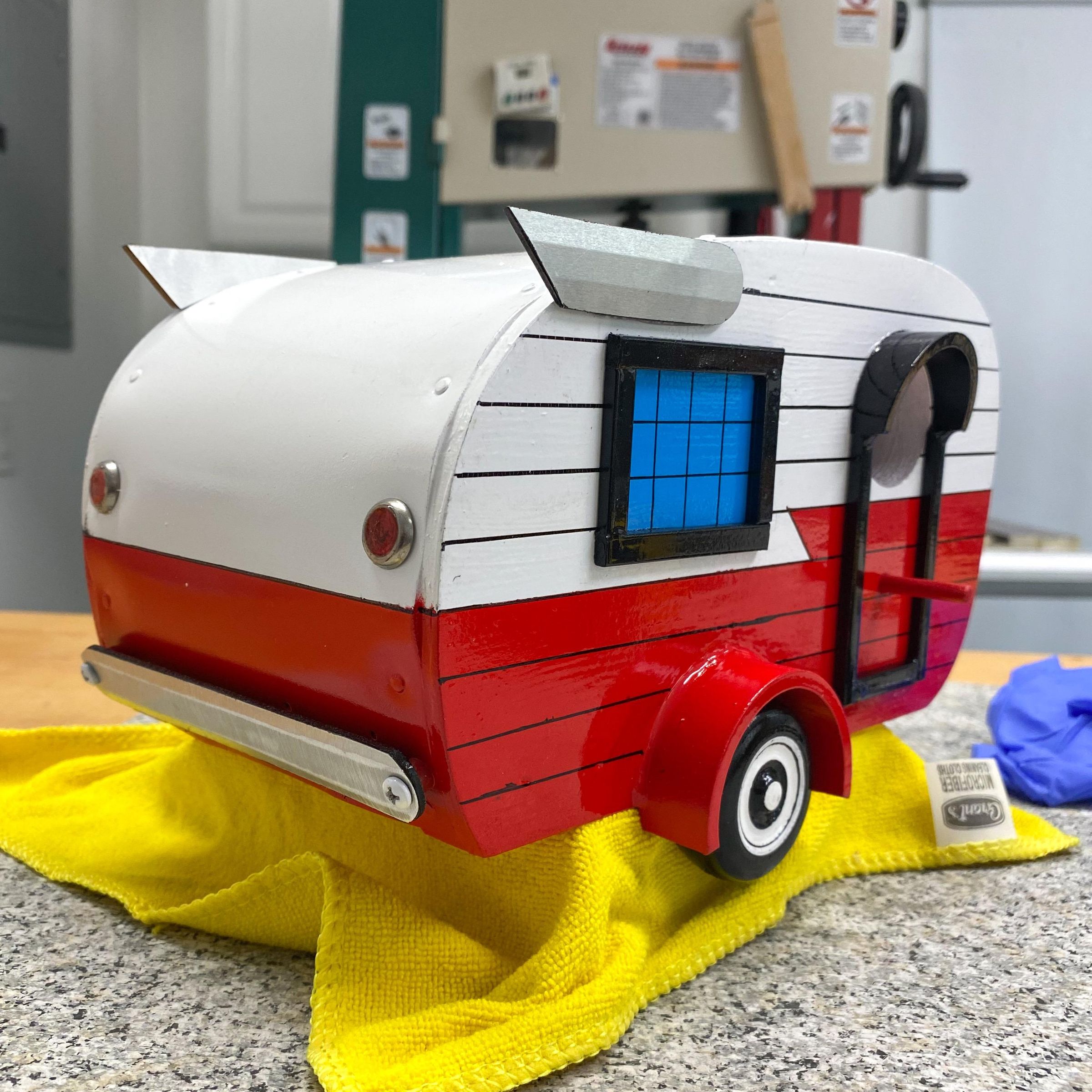 Vintage Camper Birdhouse : 8 Steps (with Pictures) - Instructables