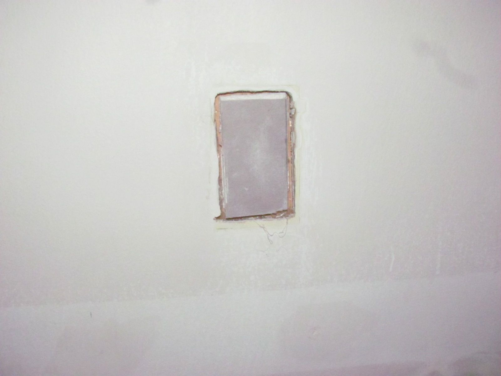 Fix a Hole in Drywall (Sheetrock) : 6 Steps (with Pictures) - Instructables