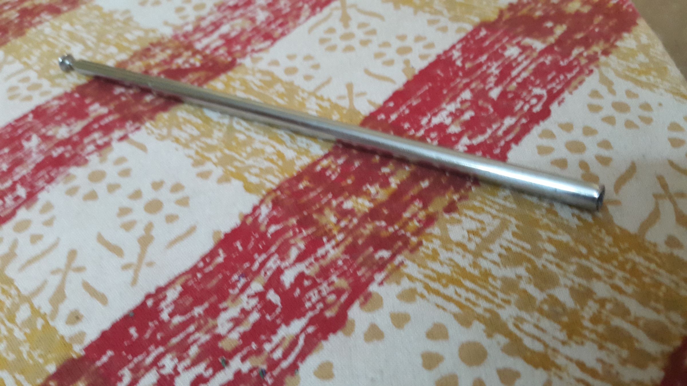 Make a Mobile Antenna to Listen to FM Radio Without Headphones : 6 ...