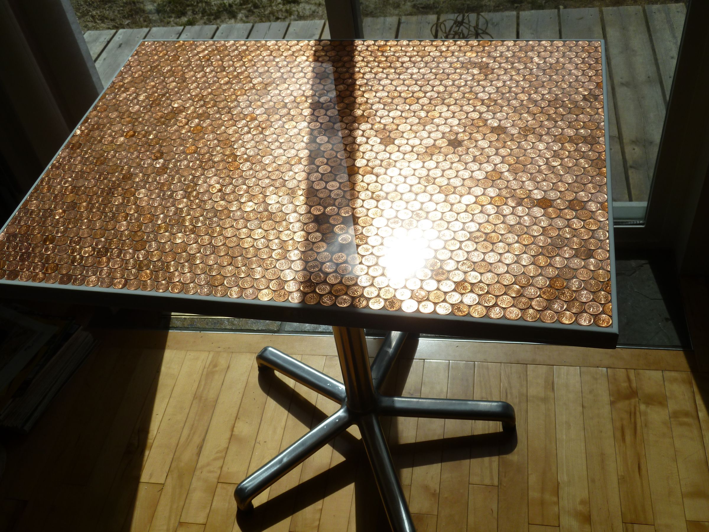 PENNY TABLE : 4 Steps (with Pictures) - Instructables