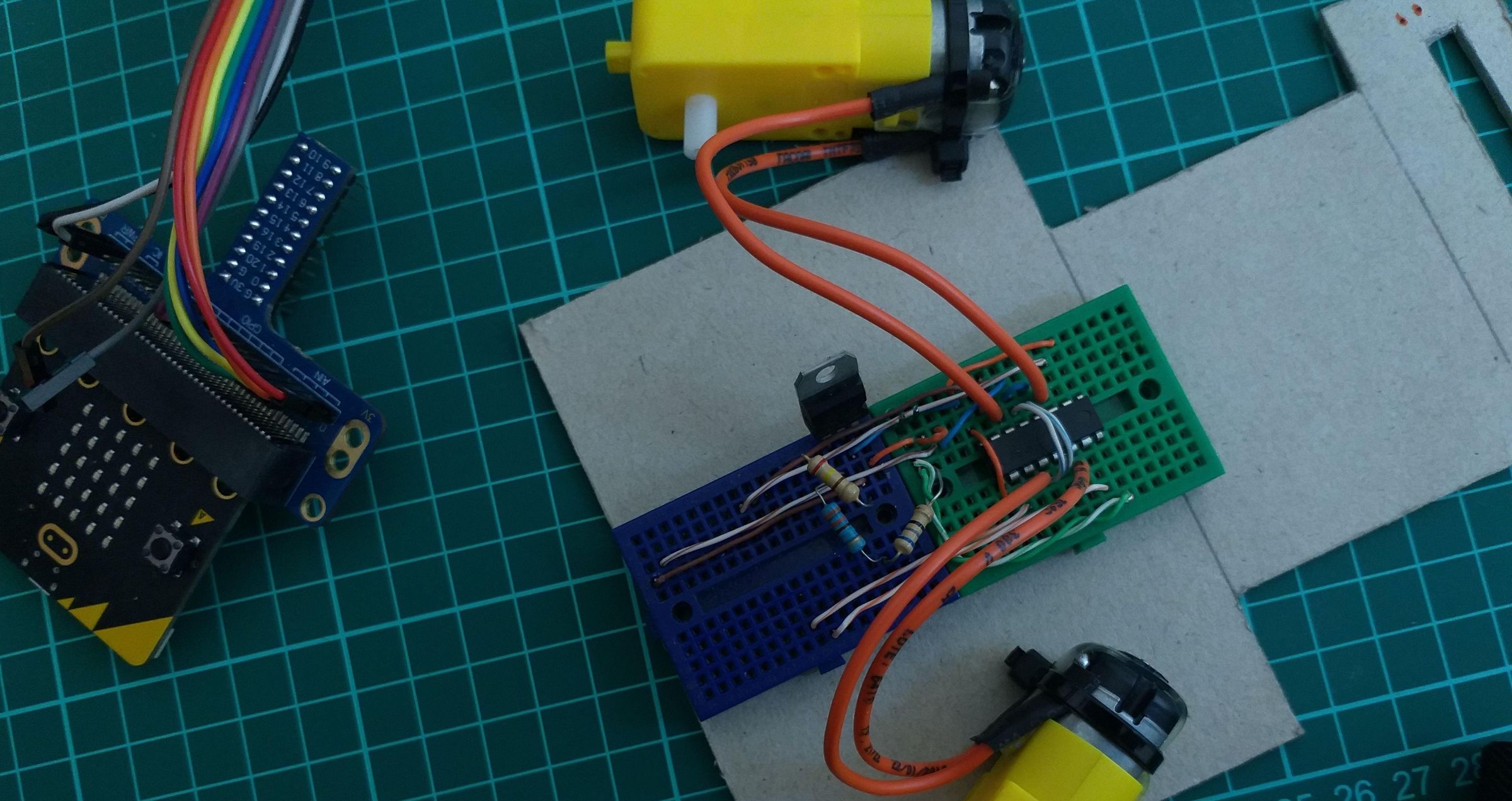 Micro:bit Line Following Robot : 7 Steps (with Pictures) - Instructables