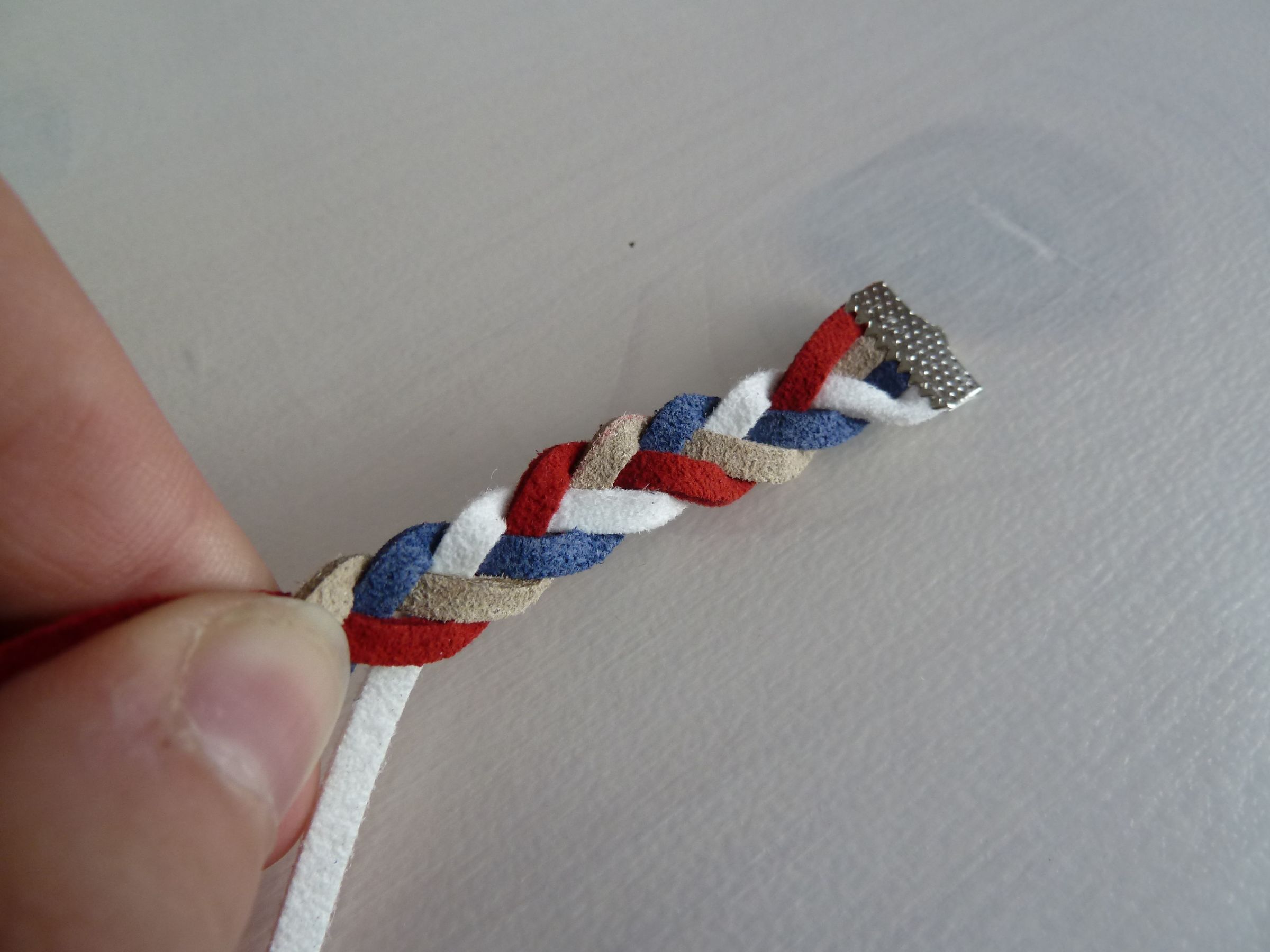 Four Strands Braided Bracelets : 8 Steps (with Pictures) - Instructables