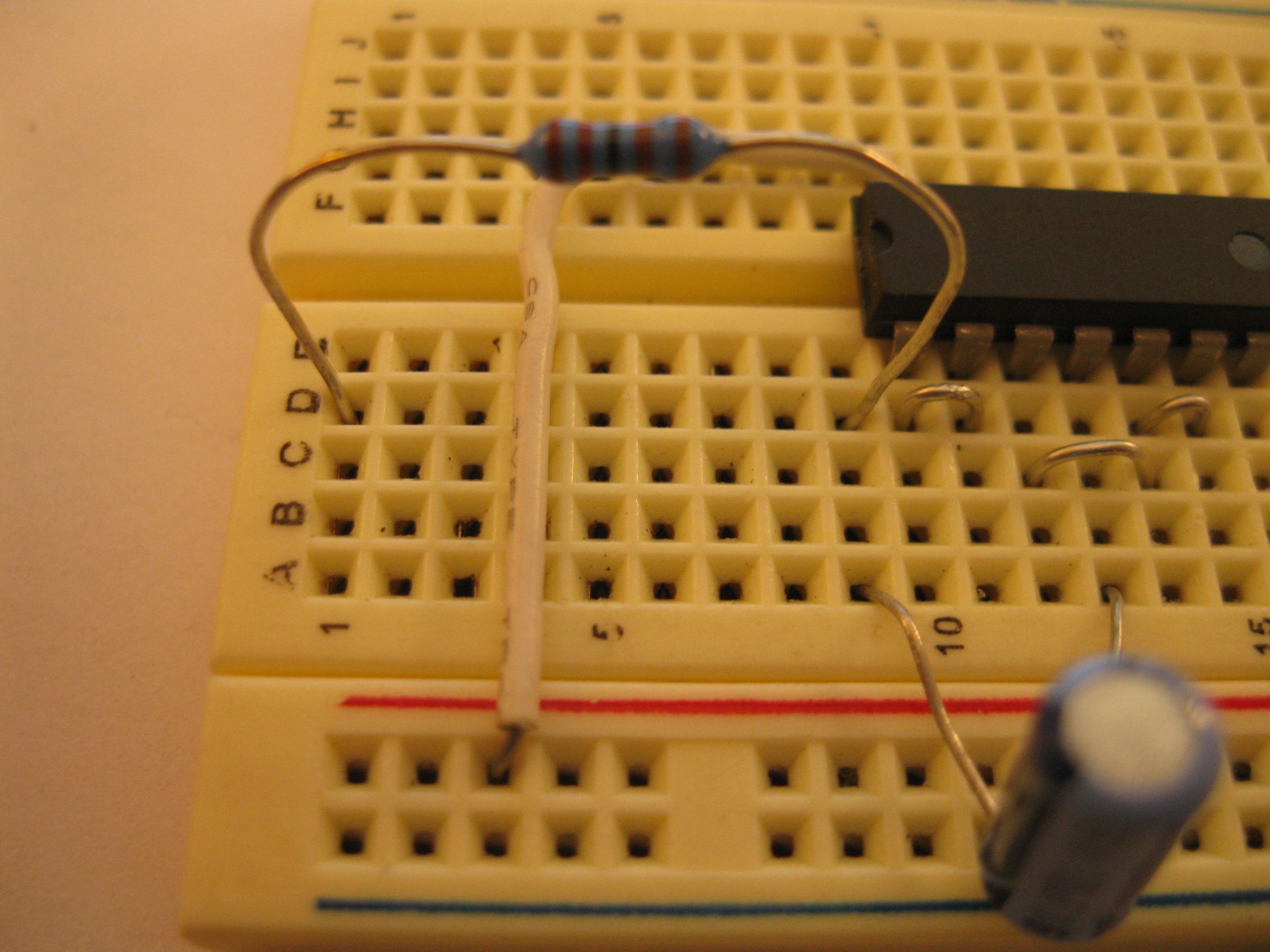 How to Make an Alternating LED Flasher : 6 Steps - Instructables