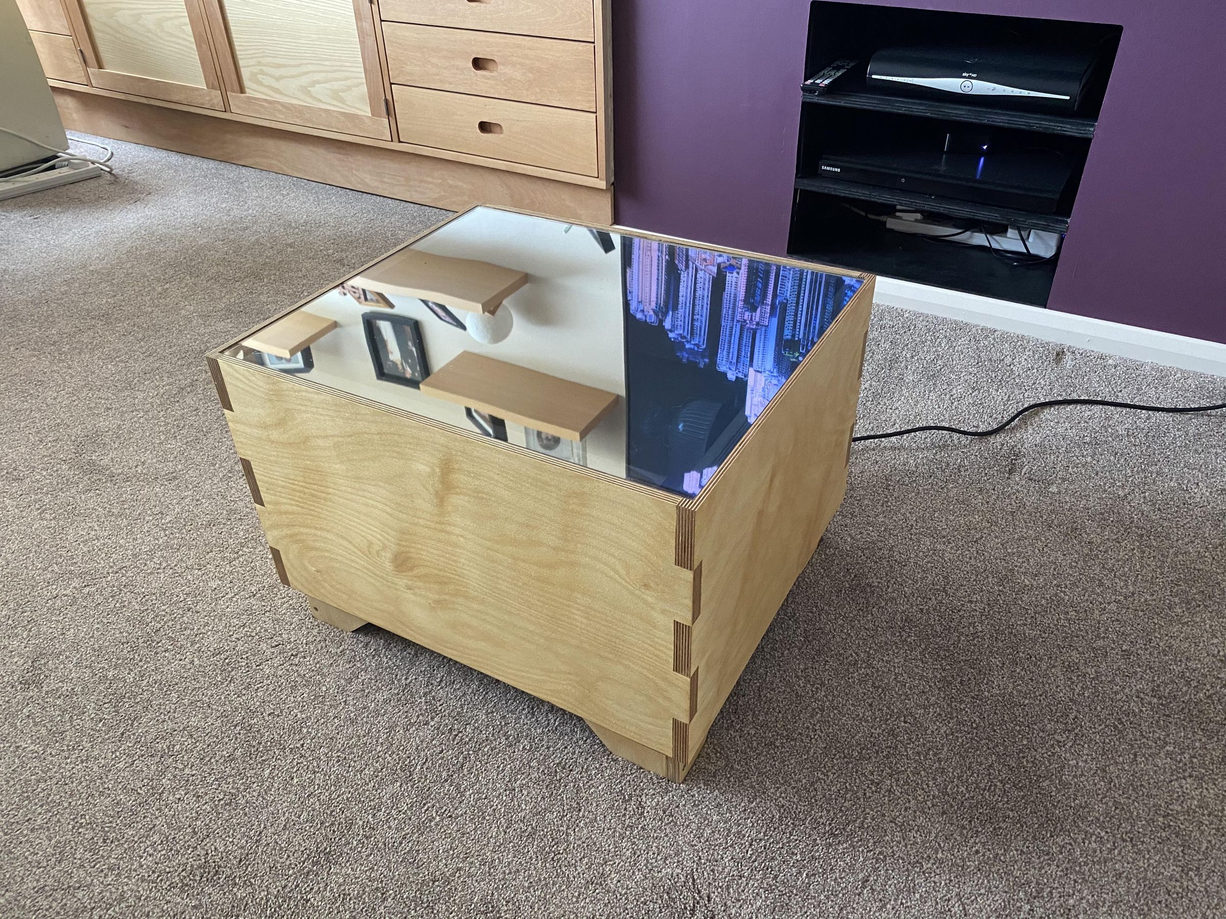 Deep Hole in a Small Box, a Different Take on the Infinity Mirror. : 10 ...