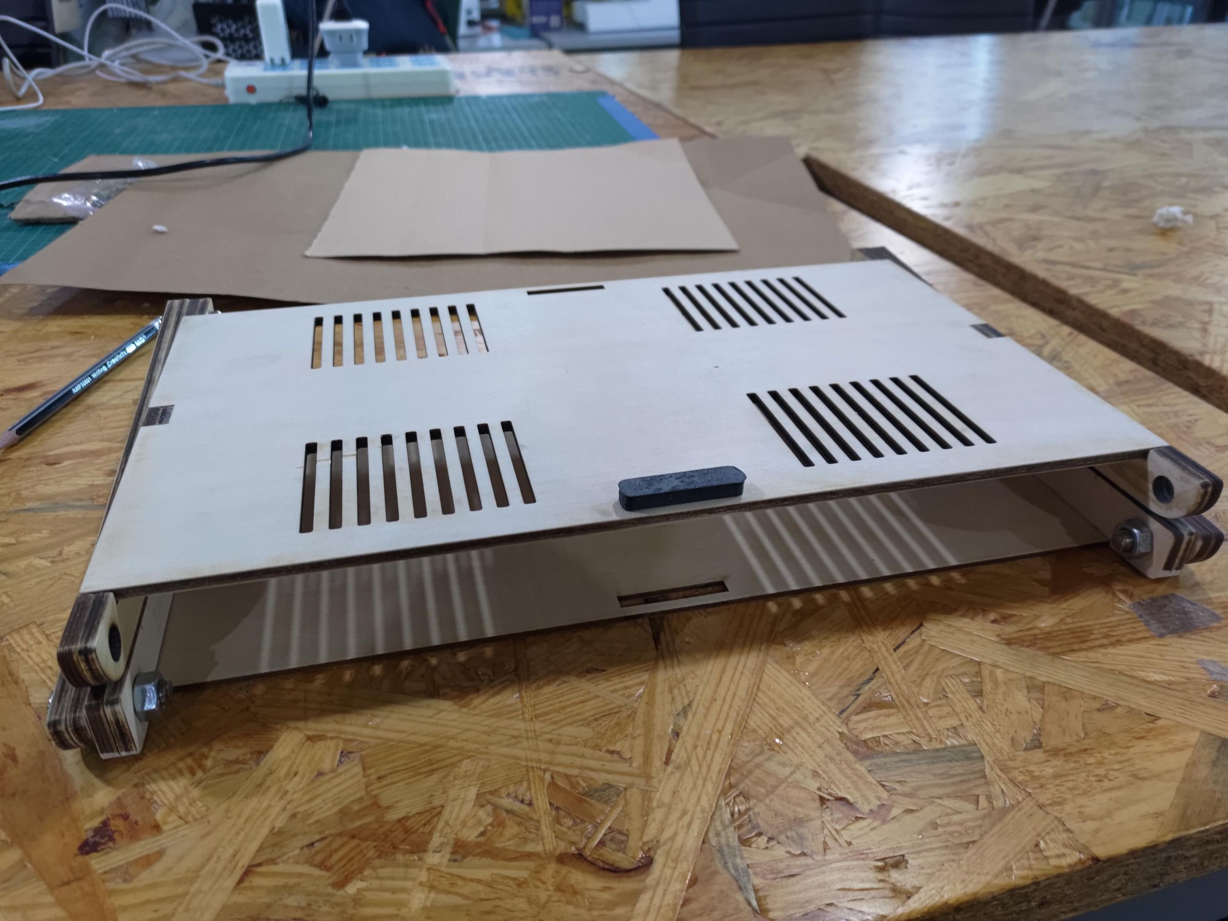 Final Project - Laptop Stand : 5 Steps (with Pictures) - Instructables