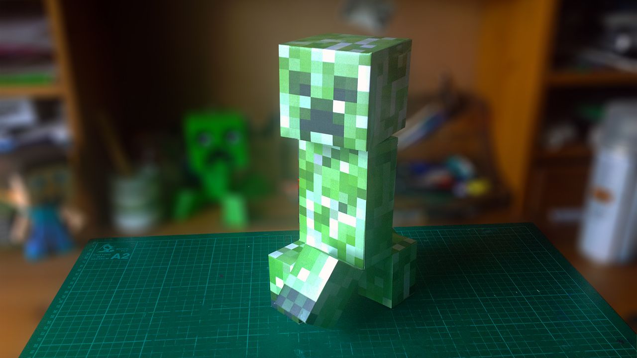 Making a Large Creeper Using Papercraft : 4 Steps - Instructables