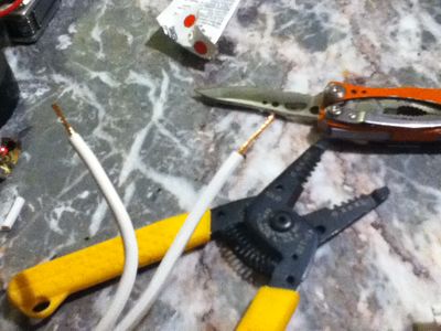"Simple" Conversion of Metal Lamp to Use Touch Switch : 7 Steps (with ...