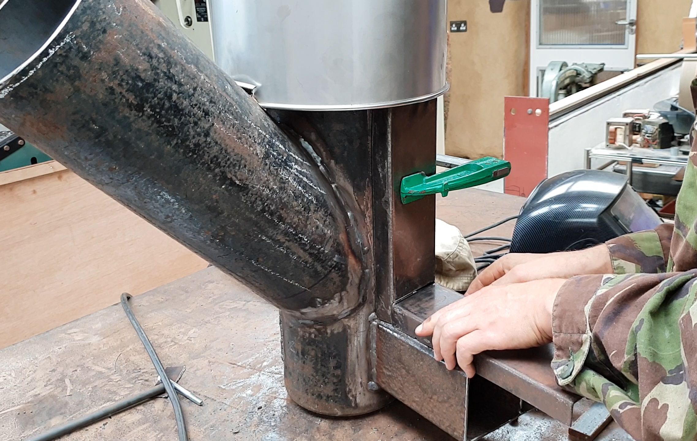 Upcycled Rocket Stove Griddle BBQ + Pizza Oven Attachment : 27 Steps ...