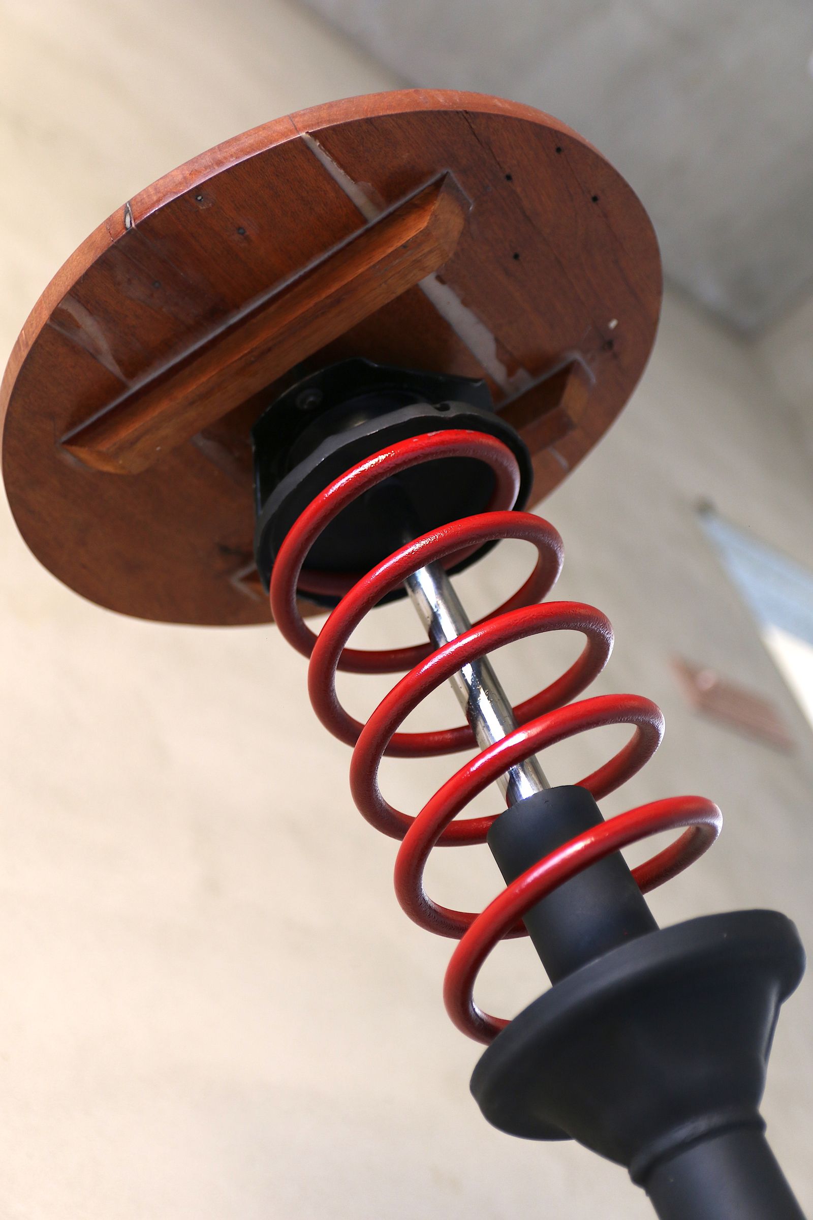 DIY Shock Absorber Stool : 9 Steps (with Pictures) - Instructables