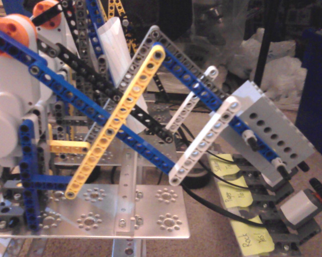 Self-Learning Rock - Paper - Scissors Robot From Lego Mindstorms NXT ...