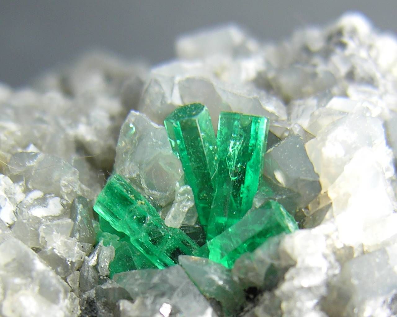 How to Grow Great Crystals : 14 Steps (with Pictures) - Instructables