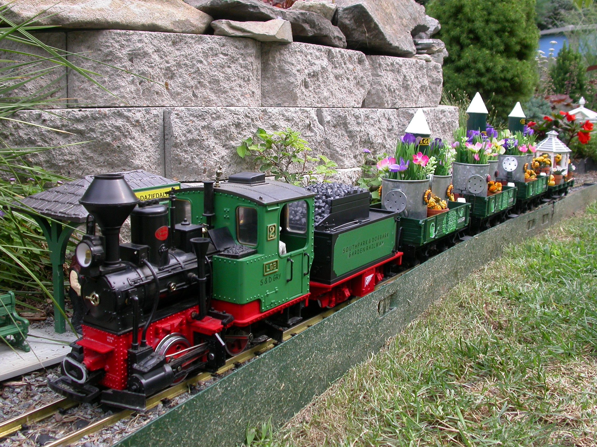 My Backyard Garden Railway (with Pictures) - Instructables