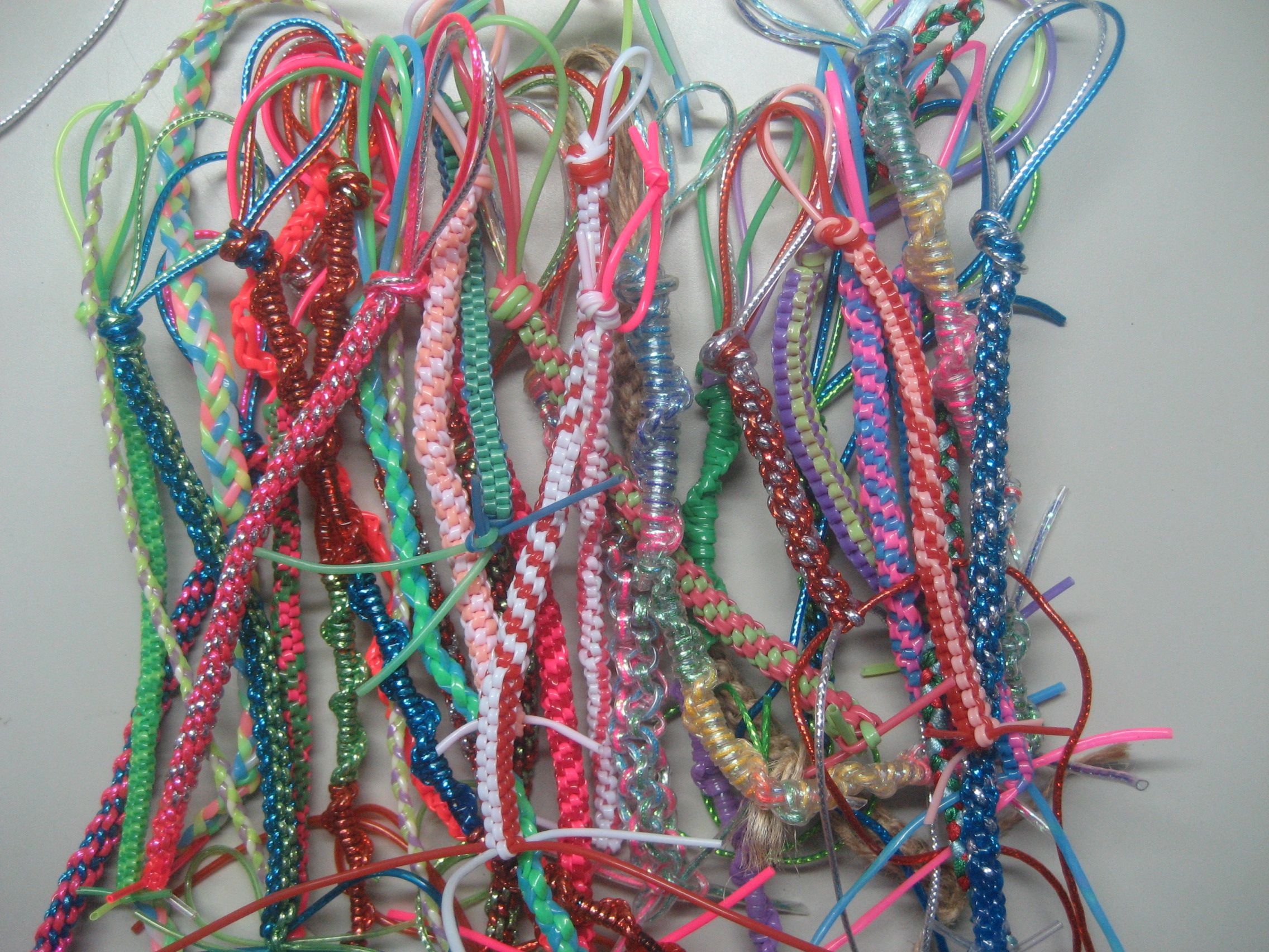 How to Make Scoobies With Scoobie Strings : 12 Steps - Instructables
