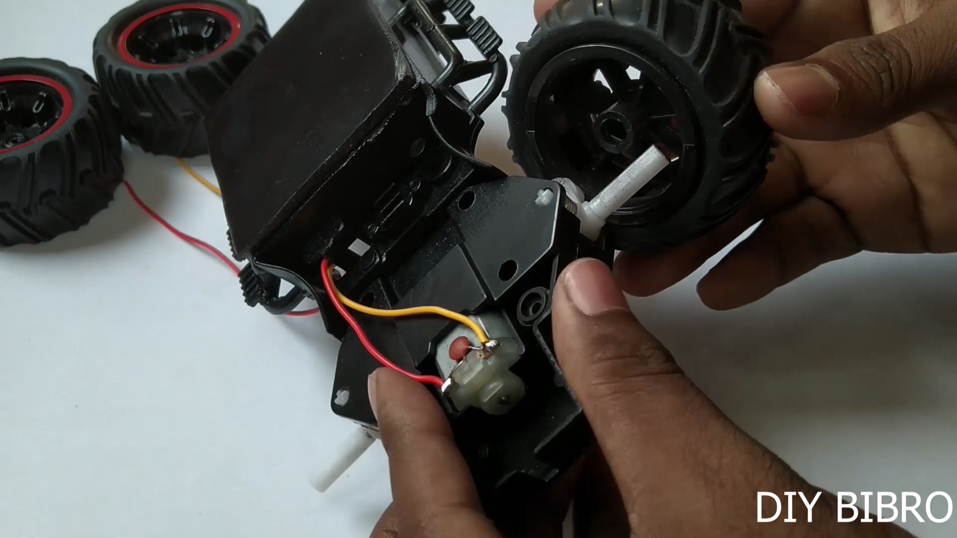 DIY ARDUINO BLUETOOTH CONTROLLED CAR :) : 7 Steps (with Pictures ...