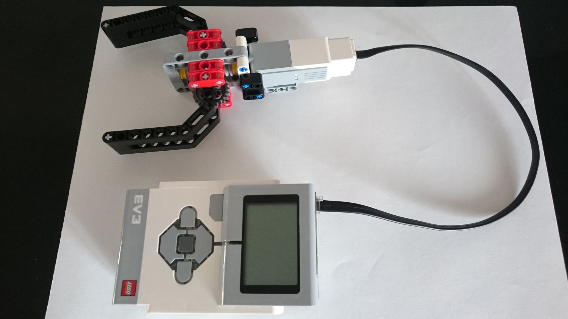 Simplest EV3 Robot Claw/Gripper : 16 Steps - Instructables