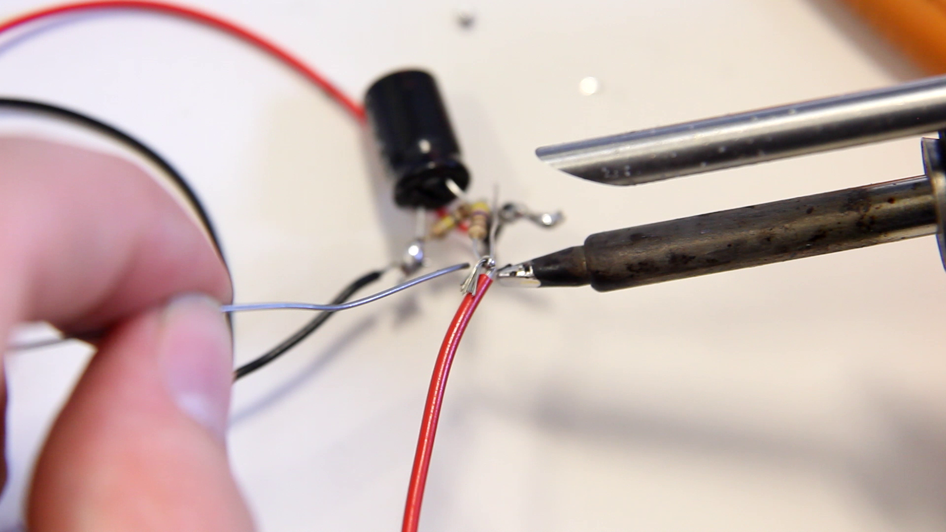 "Worlds Simplest" Neuralizer-build (Men in Black Memory Eraser) : 10 ...