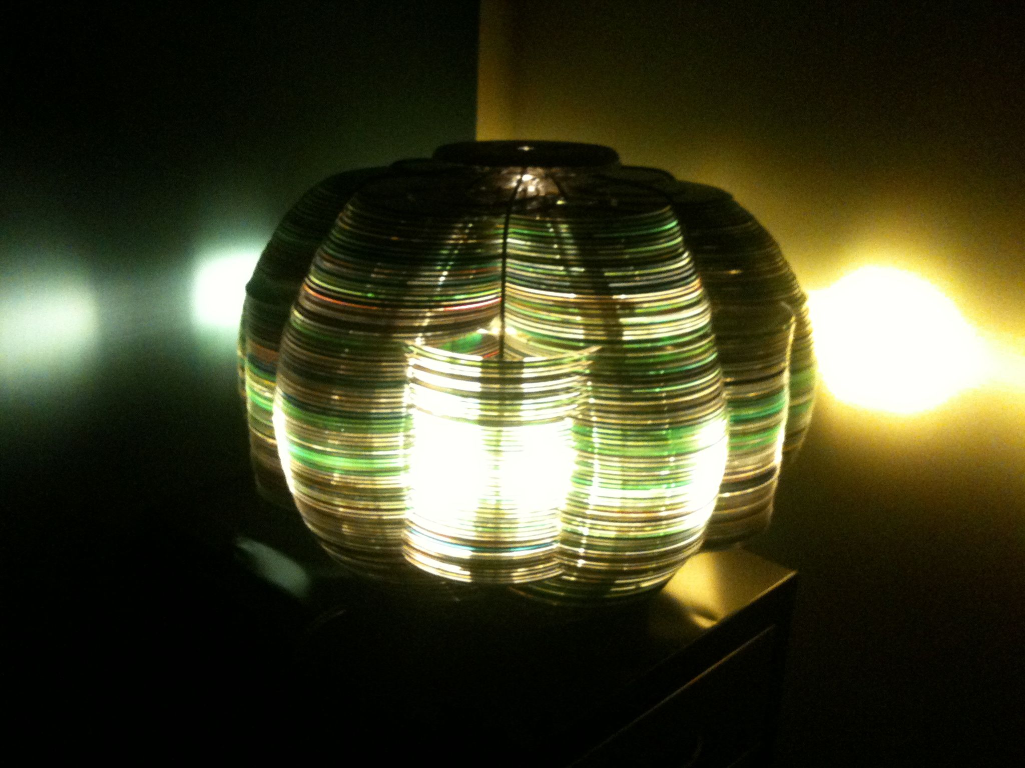 Recycled CDs Lamp : 5 Steps (with Pictures) - Instructables