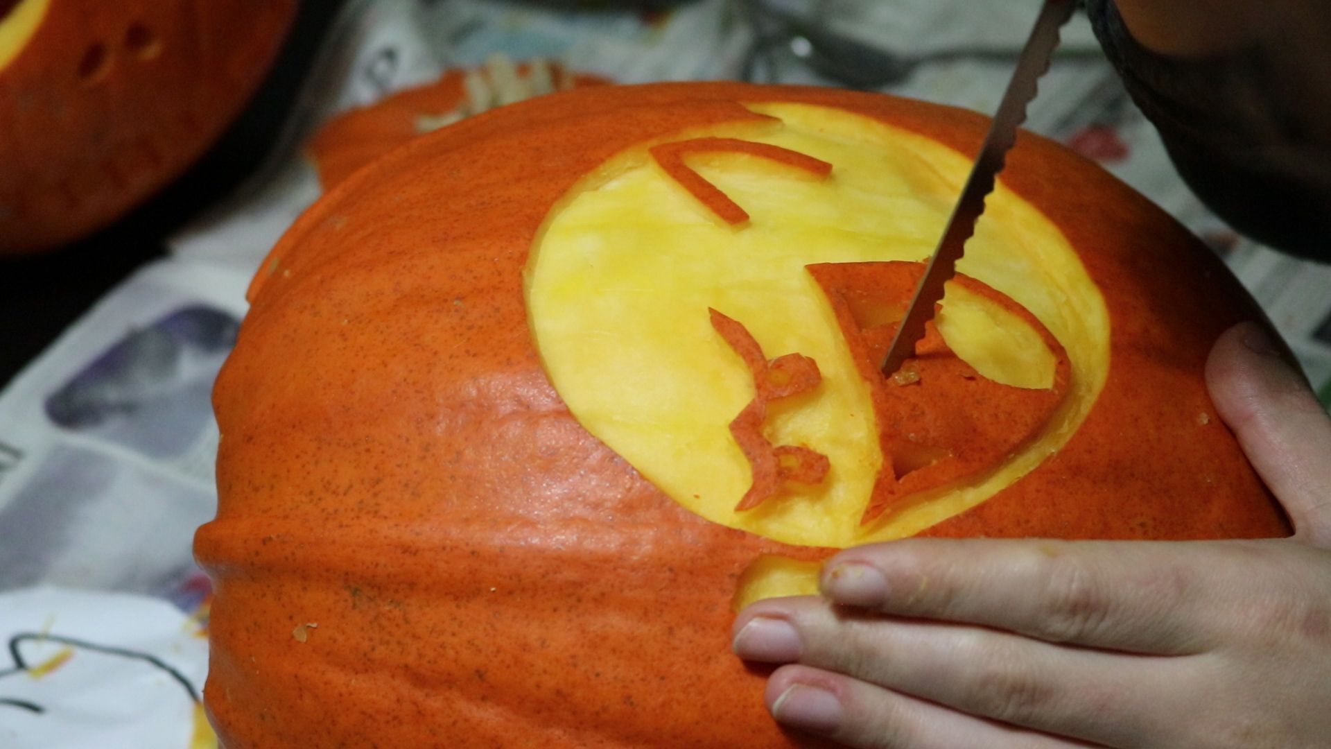 Pumpkin Carving Tips & Tricks : 5 Steps (with Pictures) - Instructables