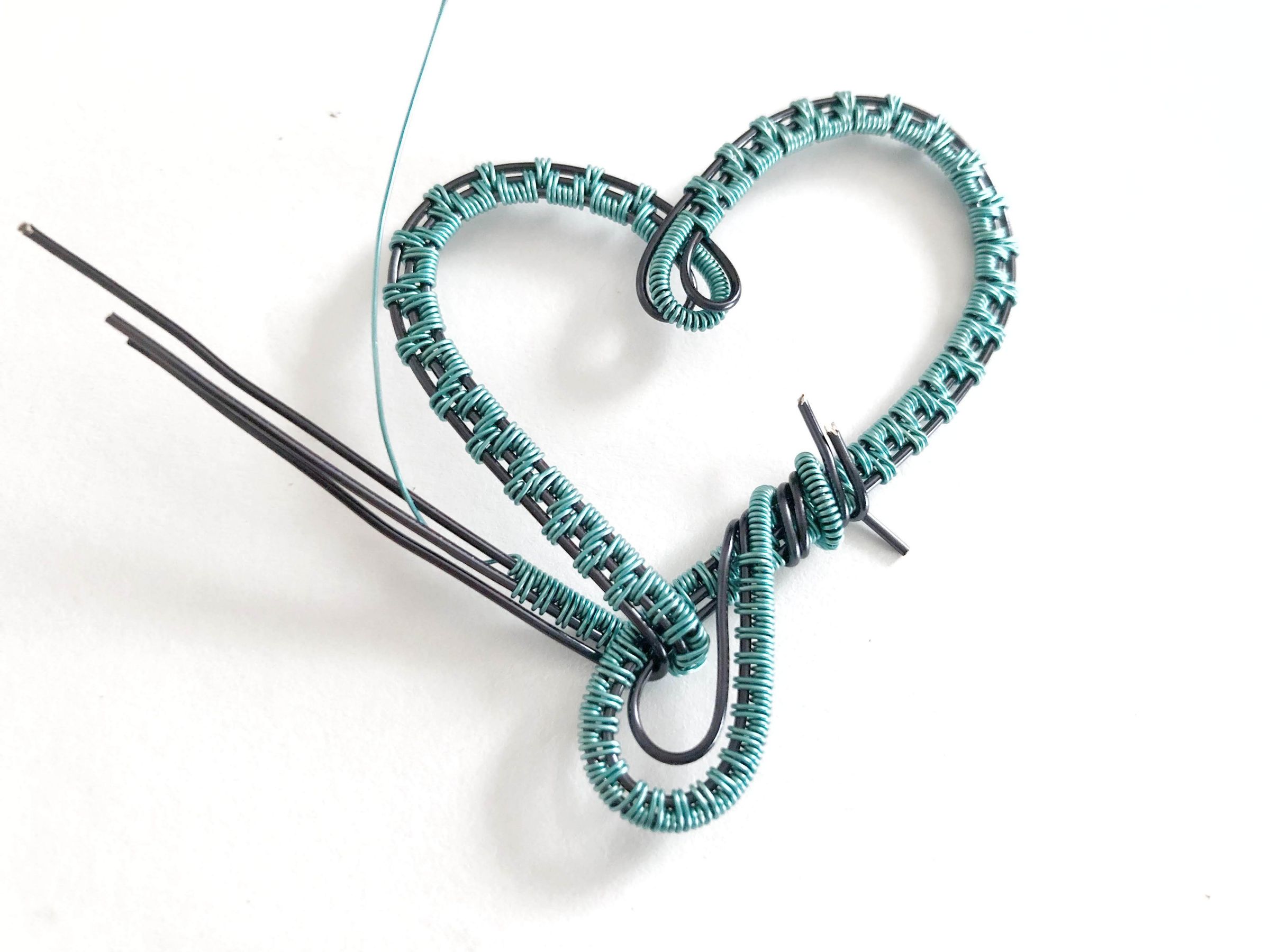 Woven Wire Hearts : 17 Steps (with Pictures) - Instructables