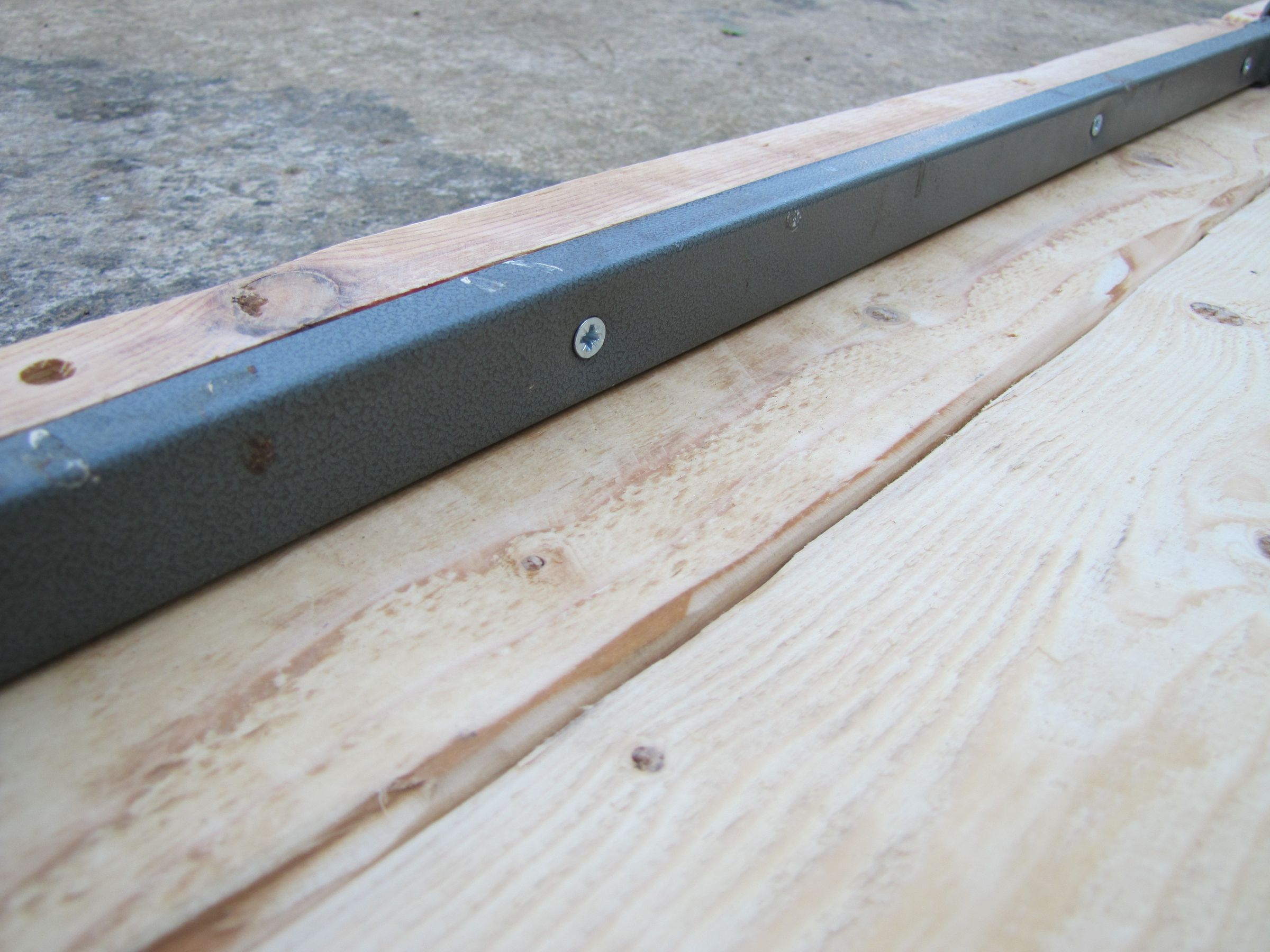 Pallet Folding Table : 9 Steps (with Pictures) - Instructables