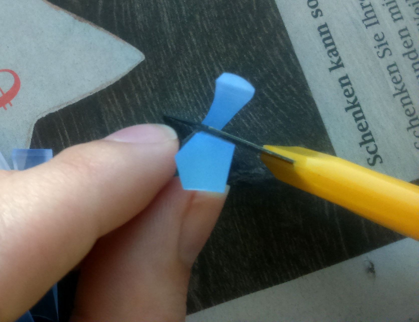 Hot Glue Stick Crystals! : 4 Steps (with Pictures) - Instructables