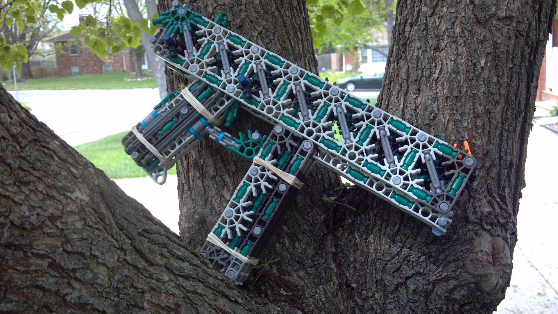 K'nex Machine Pistol: Refuge + Instructions : 5 Steps - Instructables